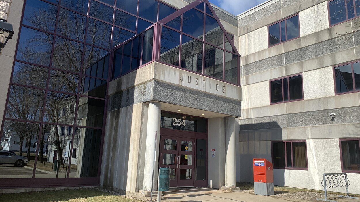 Au procès de Steven Laurette, la victime alléguée raconte ce qu’elle ...