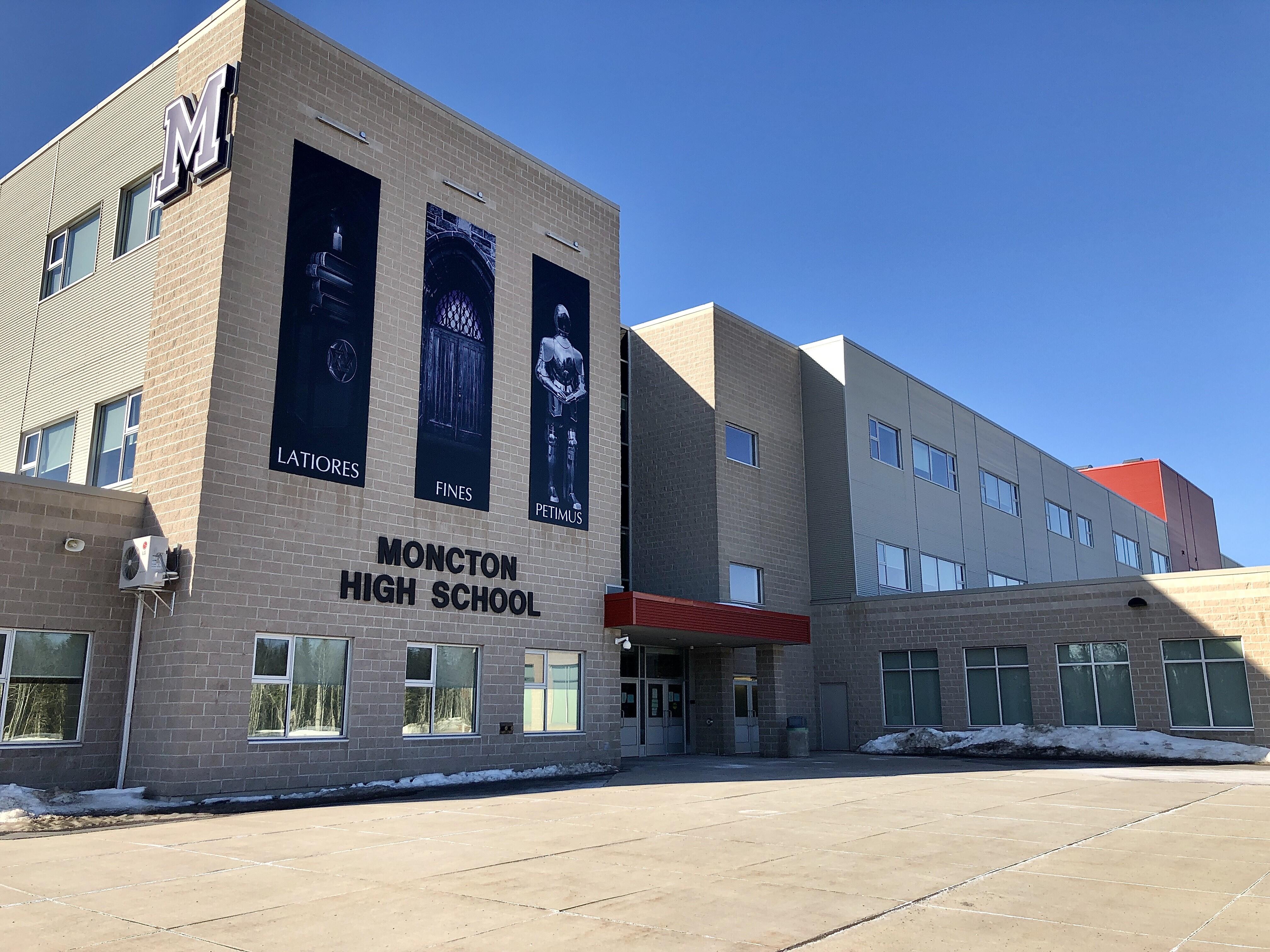 Le variant britannique soupçonné d'être responsable de l'éclosion à l ...