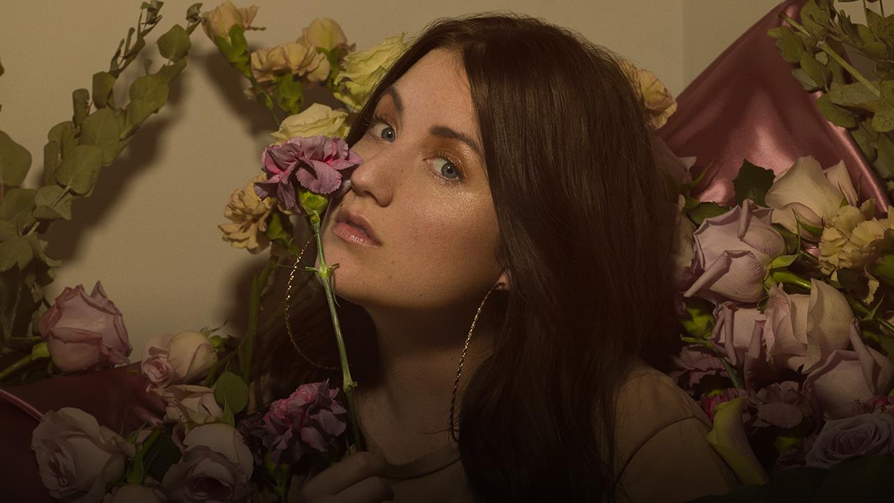 Un été effréné pour Fanny Bloom | OHdio | Radio-Canada