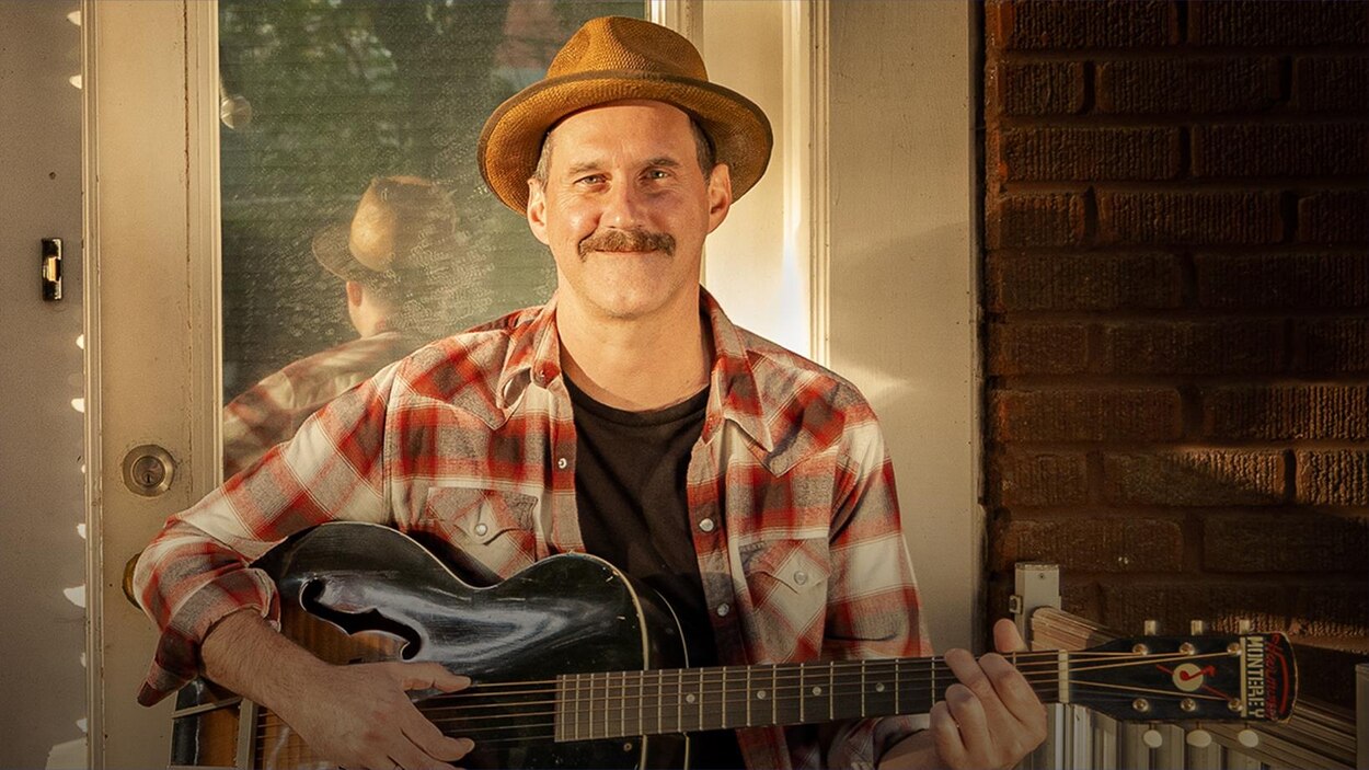 Peut-être un rêve : un microalbum-surprise pour Joseph Edgar | Radio-Canada