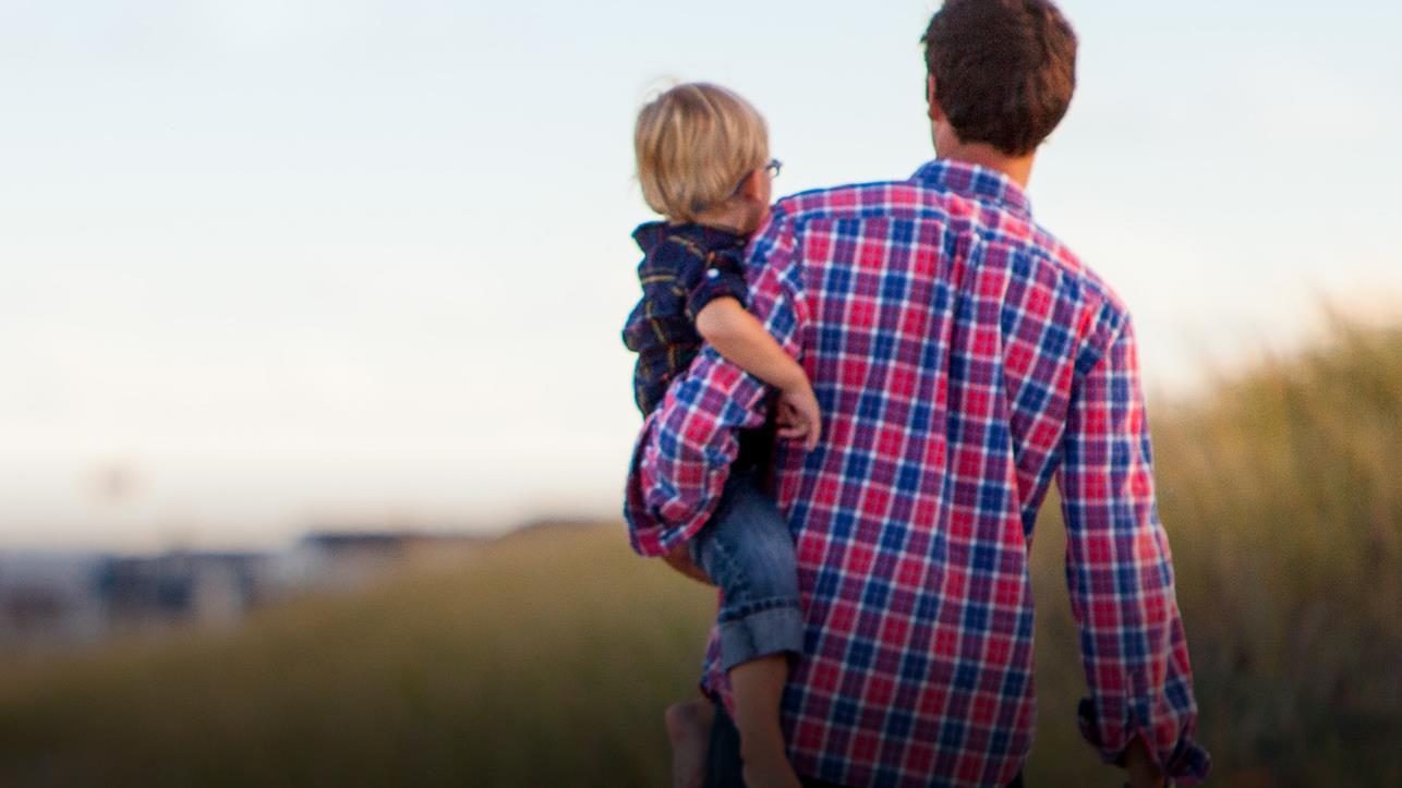 Le rôle du père dans la société | OHdio | Radio-Canada