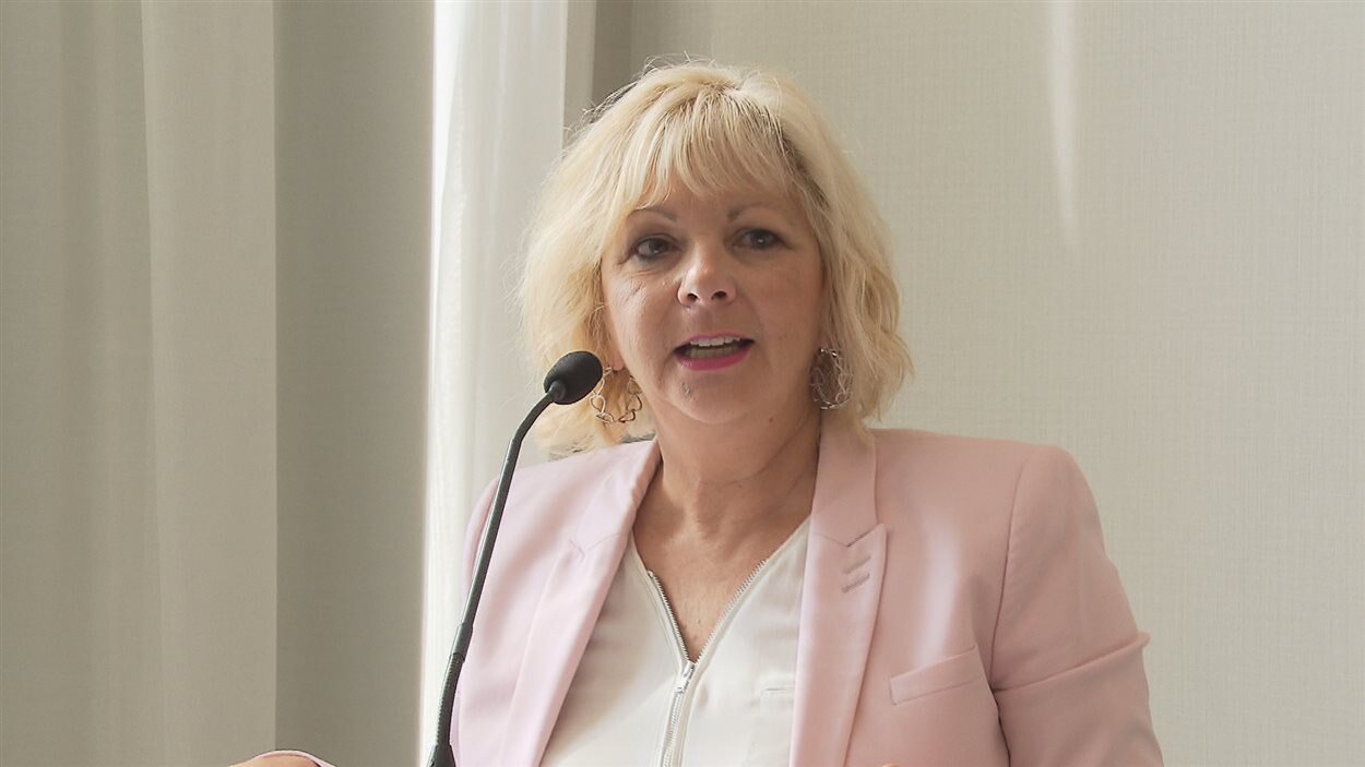 Josée Bouchard devient DG de Portes ouvertes sur le Lac | Radio-Canada