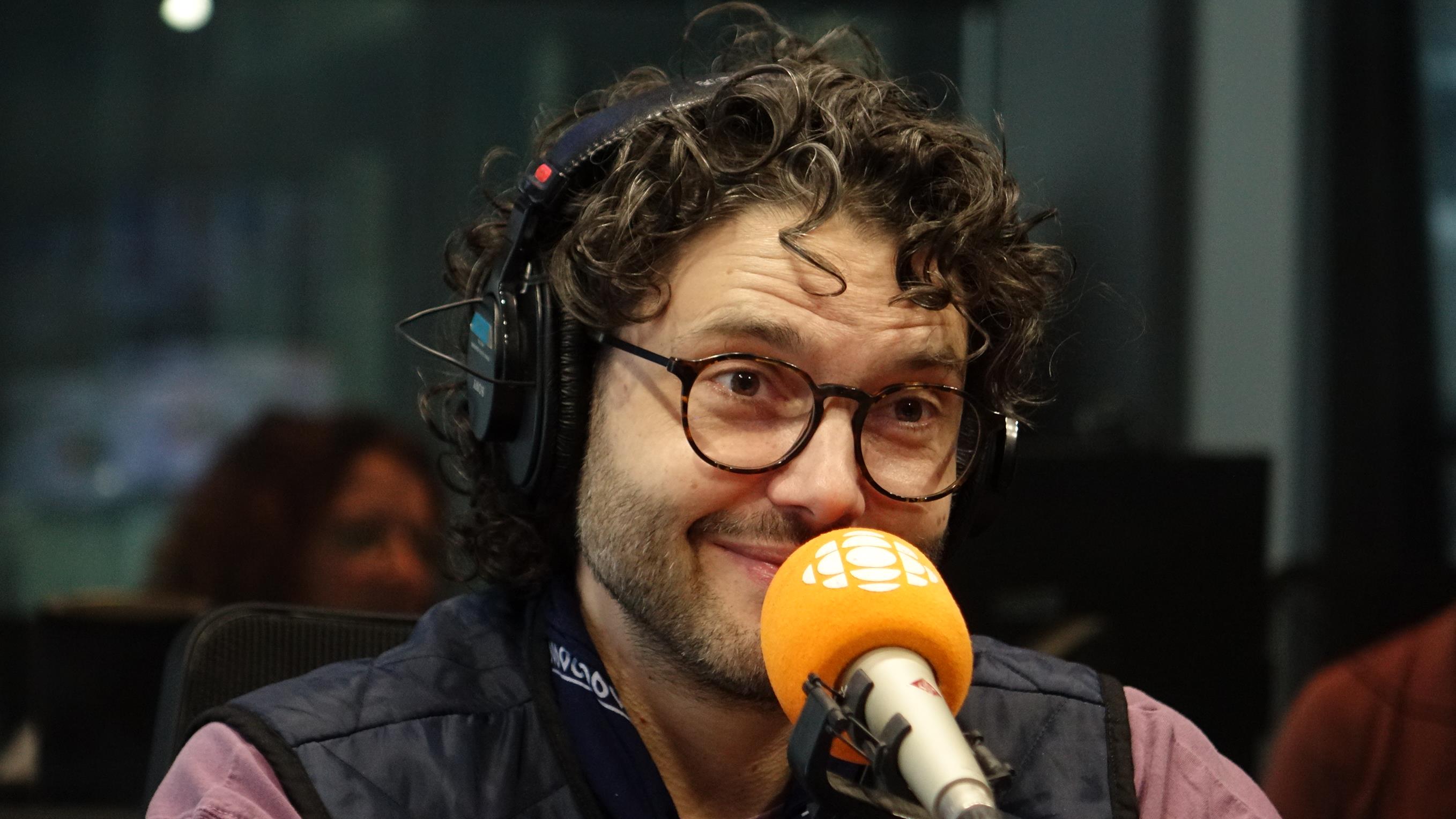 Un touchant honneur pour Alexandre Poulin | OHdio | Radio-Canada