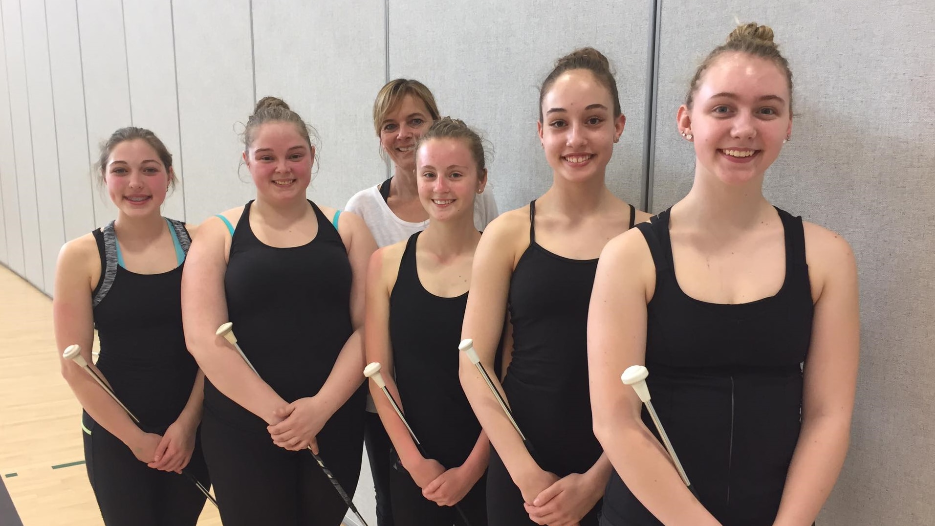 Le bâton sportif passionne de jeunes néo-brunswickoises | OHdio | Radio ...