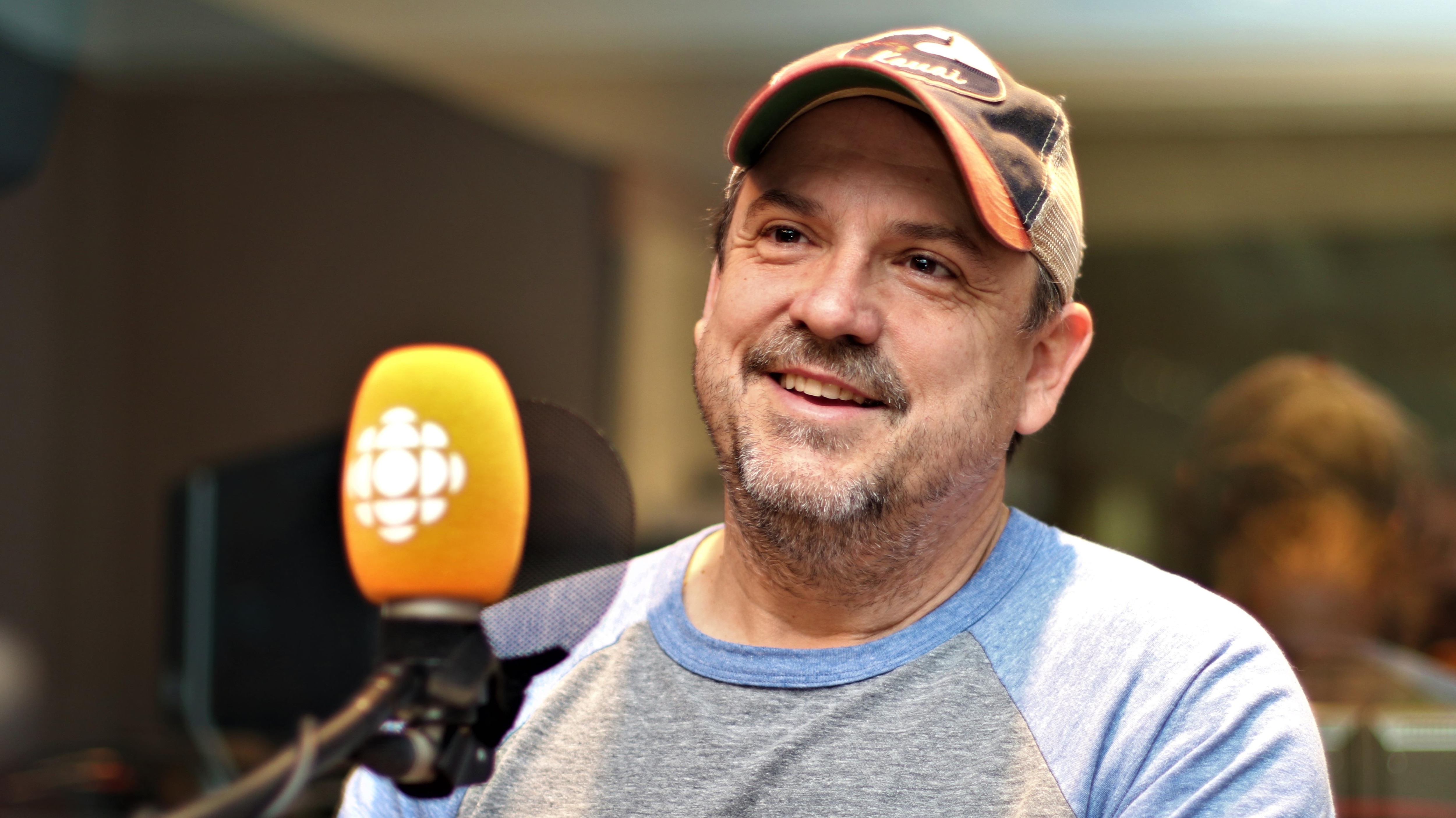 Le comédien Claude Legault, un homme d'ombre et de lumière | OHdio ...