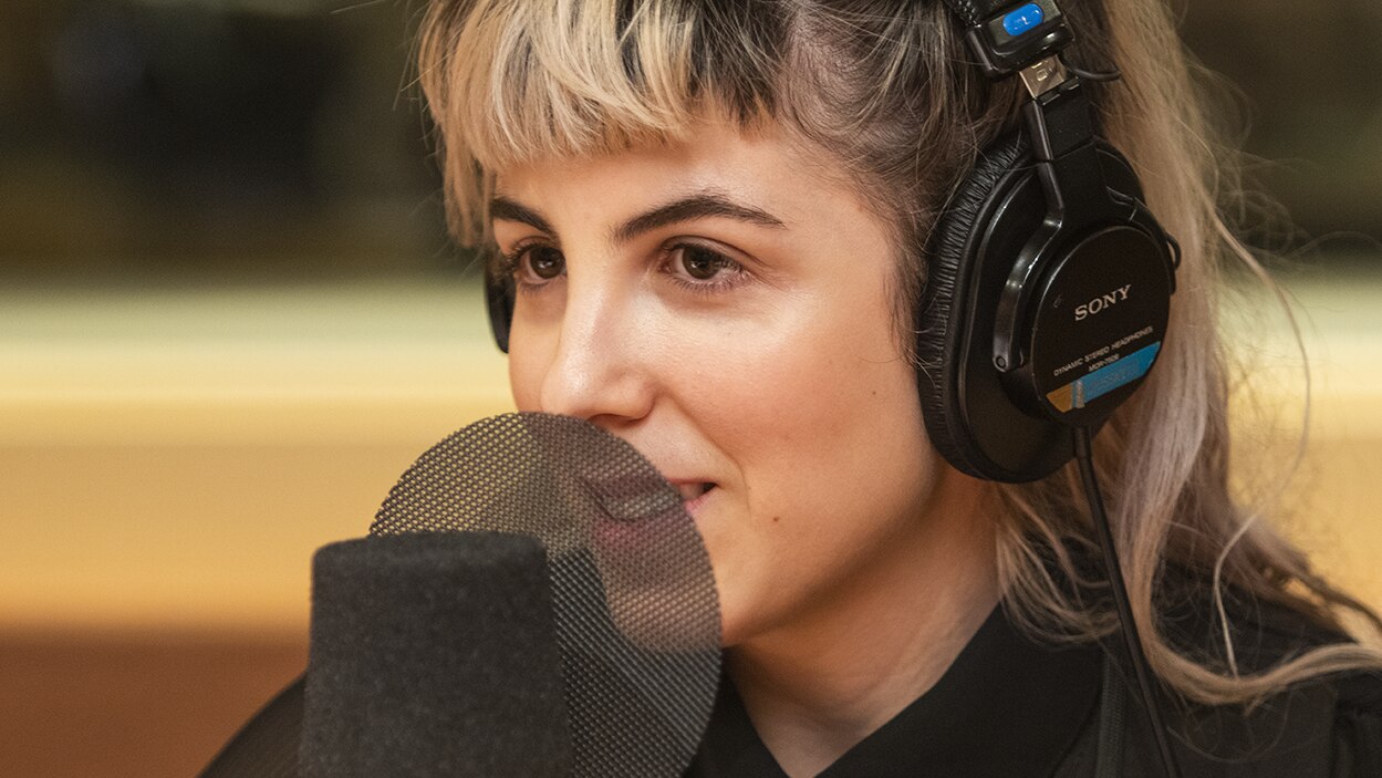 Ada Lea, la dernière Québécoise encensée aux États-Unis | OHdio | Radio ...