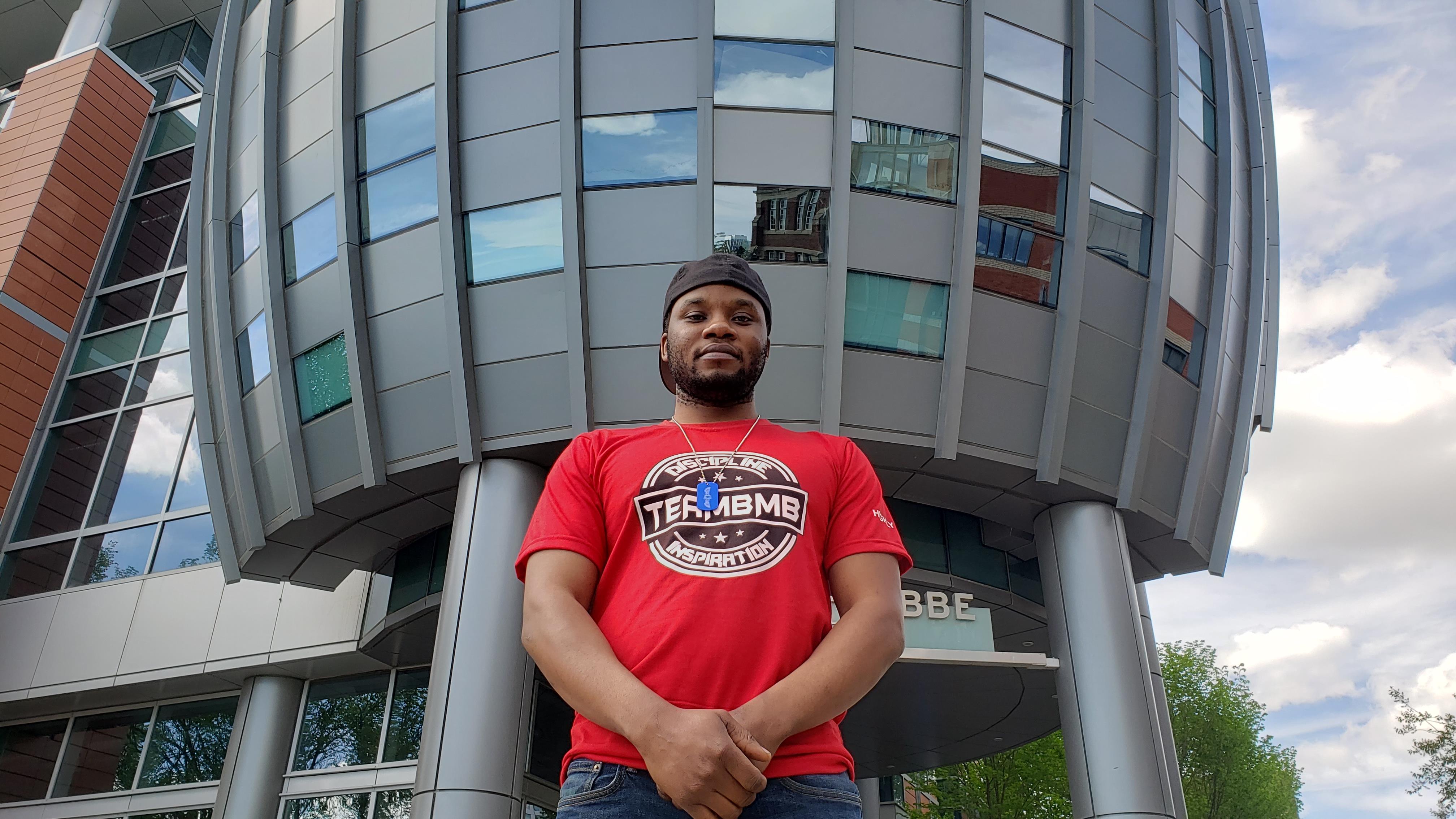 Ben Kisimolo, leader du collectif BMB à vocation musicale et sociale ...