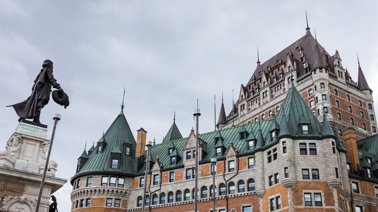 Le Château Frontenac parmi les hôtels-châteaux les plus romantiques au ...