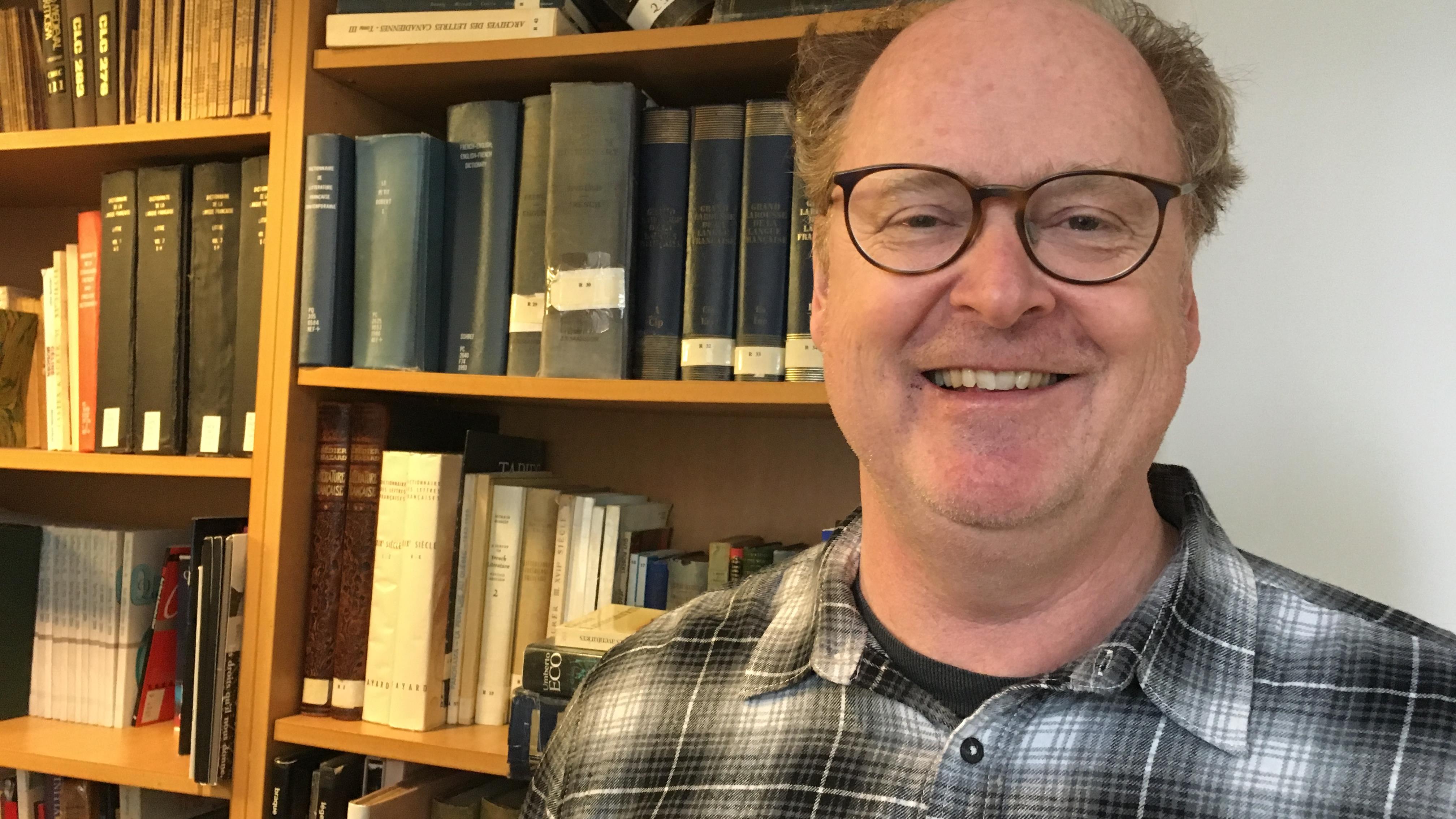 Chris Elson, Chevalier de l'Ordre des Palmes Académiques de la France ...