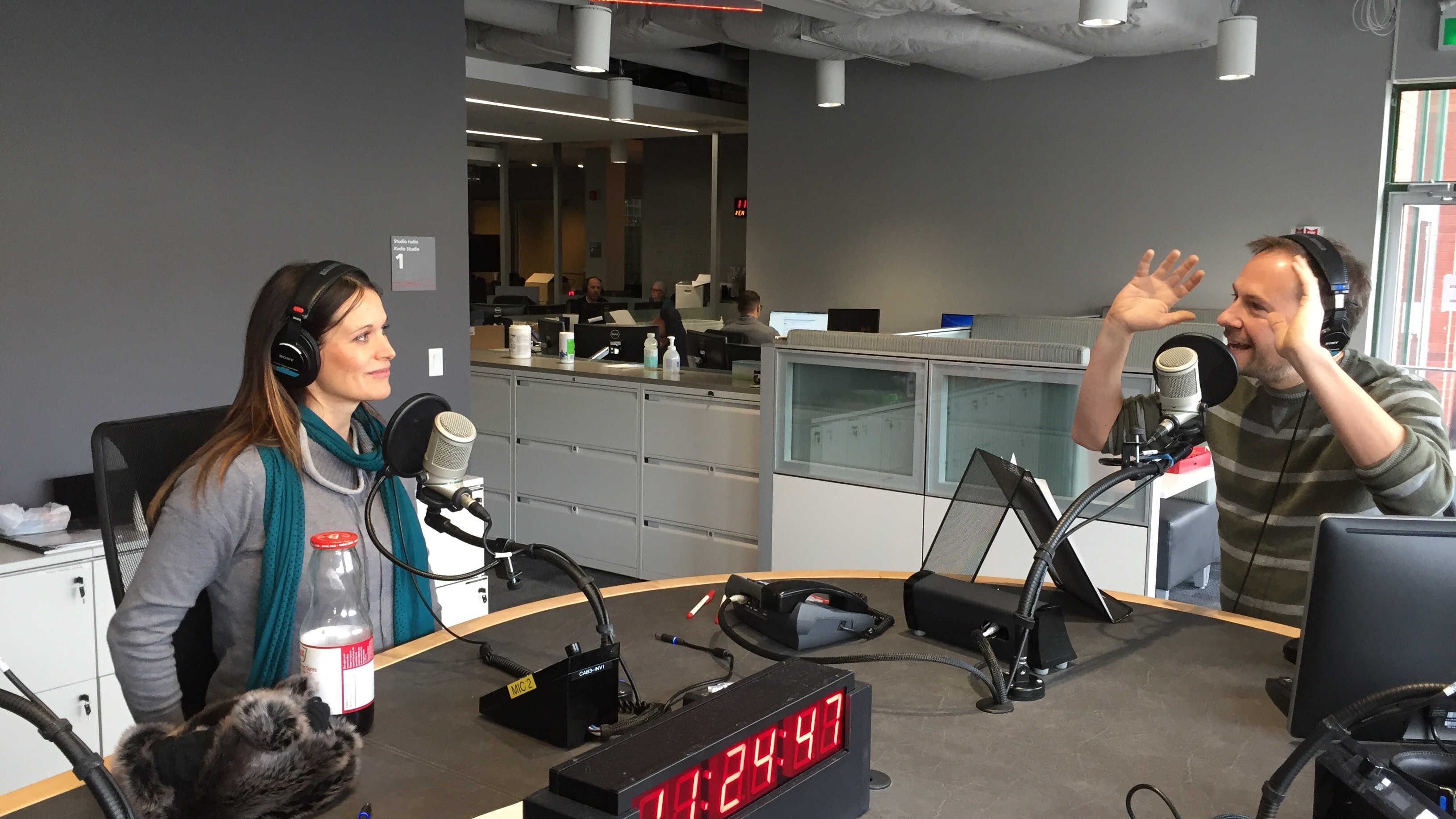 Cindy et ses synthés - L'album Panorama de Cindy Doire | OHdio | Radio ...