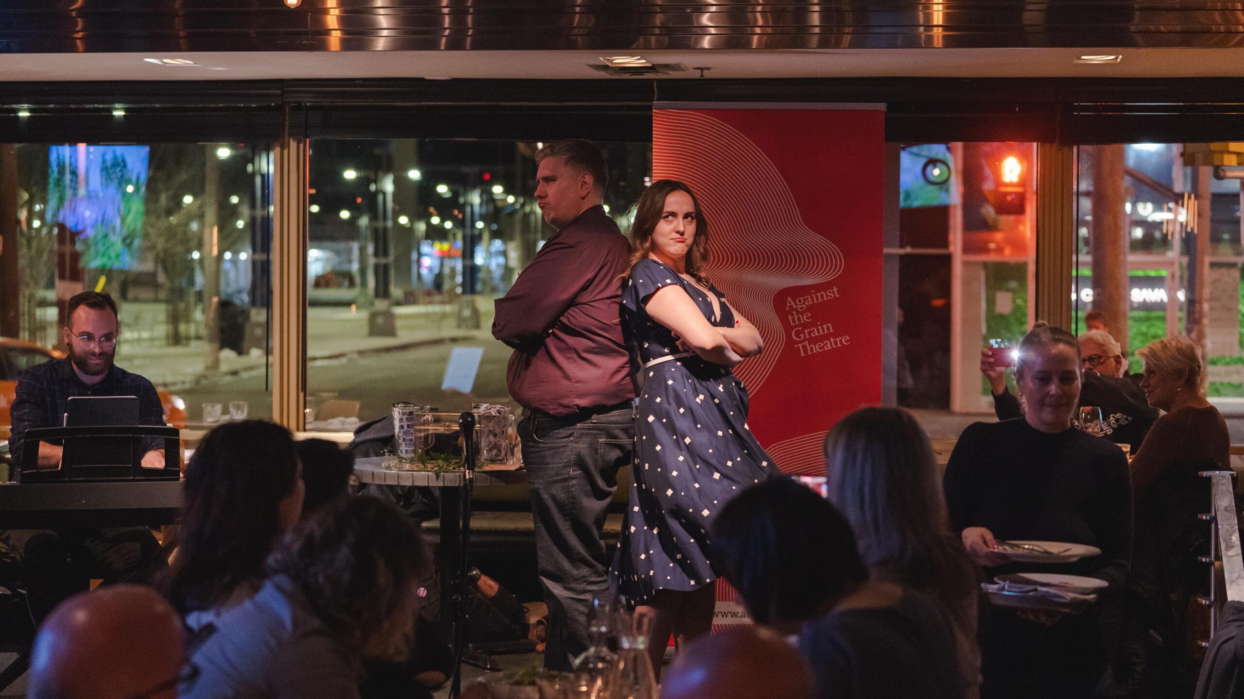 Présenter de l'opéra dans des bars ou des pubs | OHdio | Radio-Canada