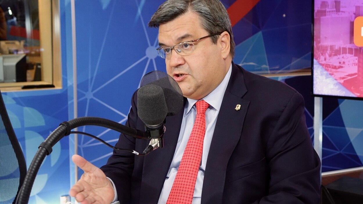 Denis Coderre devient commentateur politique à la radio | Radio-Canada