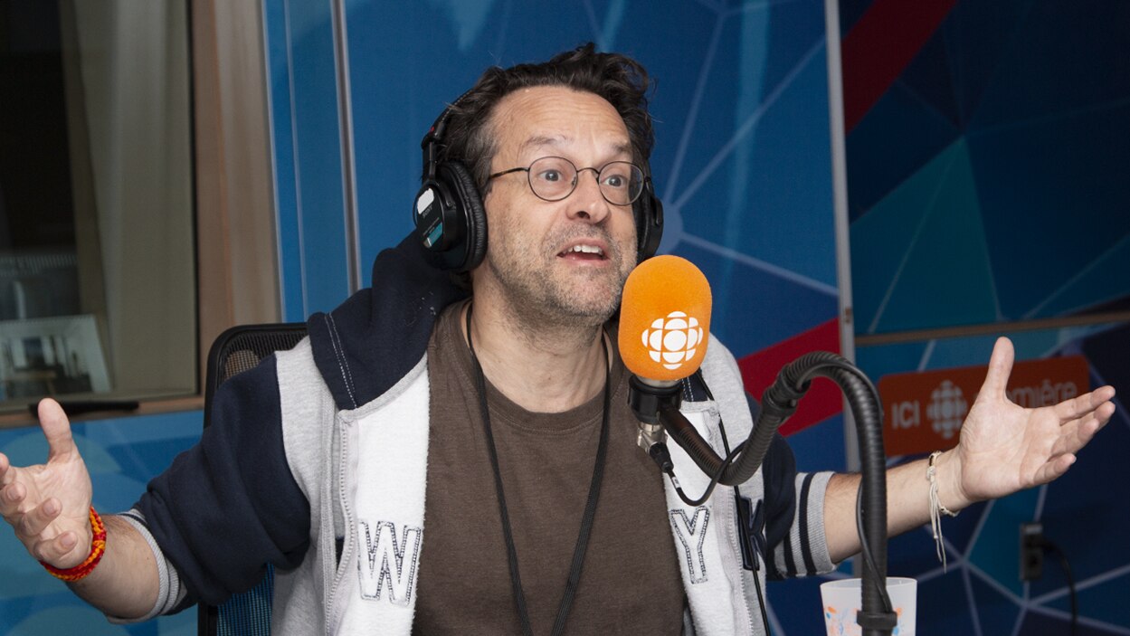 Le regard cinglant d’Alexis Martin sur le sort de la classe moyenne ...