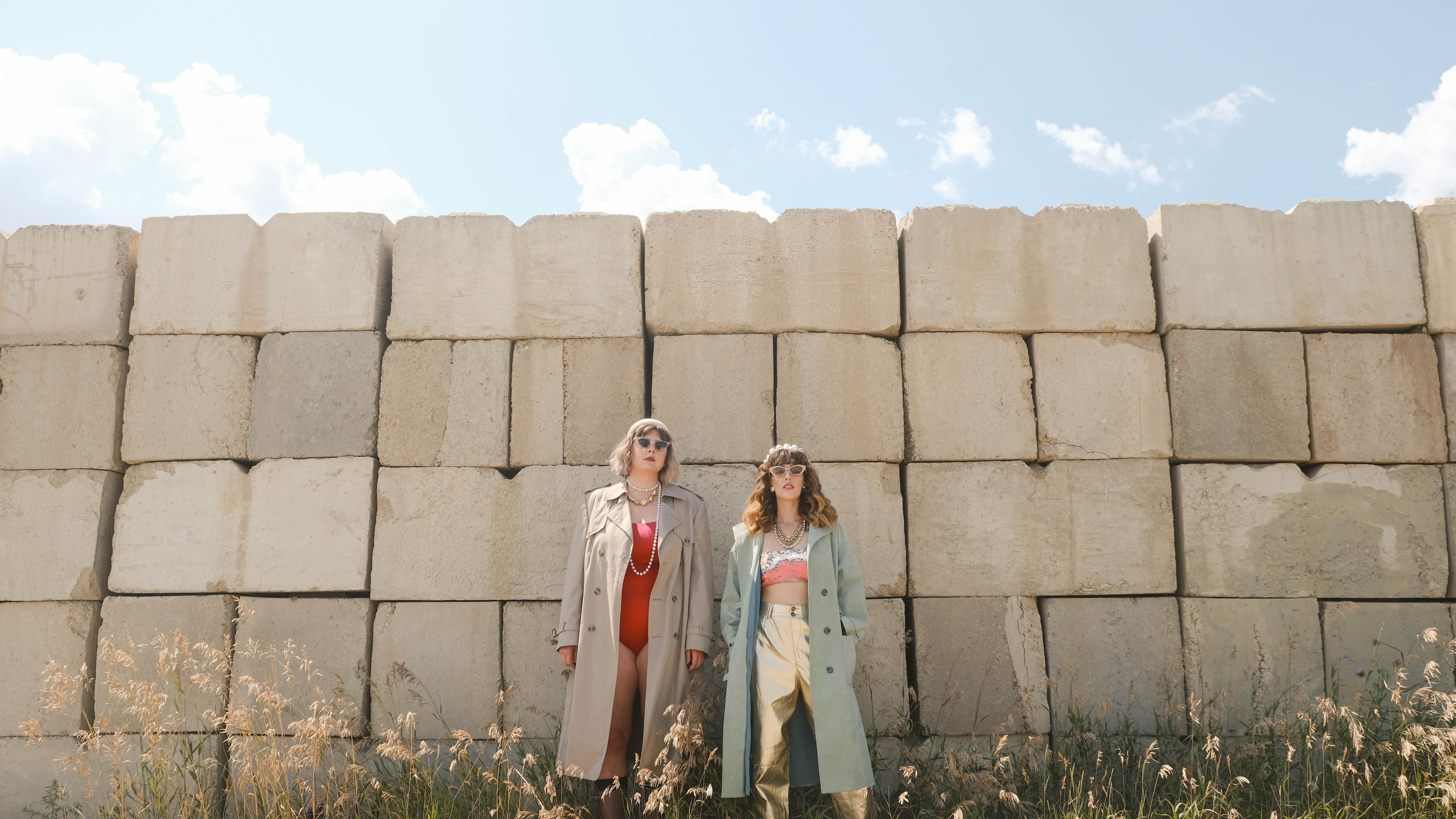 Un premier mini-album pour éemi et Marie-Clo | OHdio | Radio-Canada