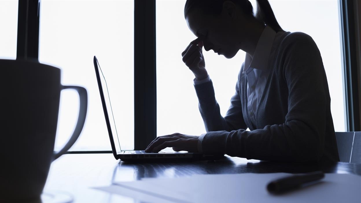 Les vraies raisons derrière l’ergophobie, ou la peur du travail | OHdio ...