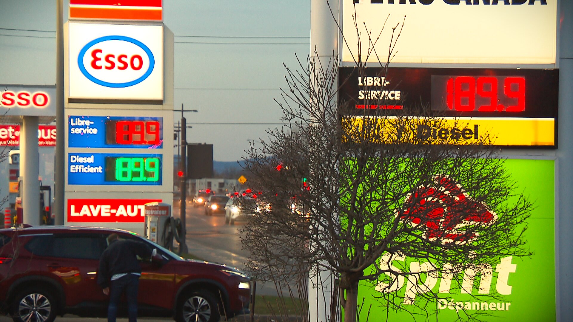 Les trois facteurs qui influencent le prix de l'essence | OHdio | Radio ...