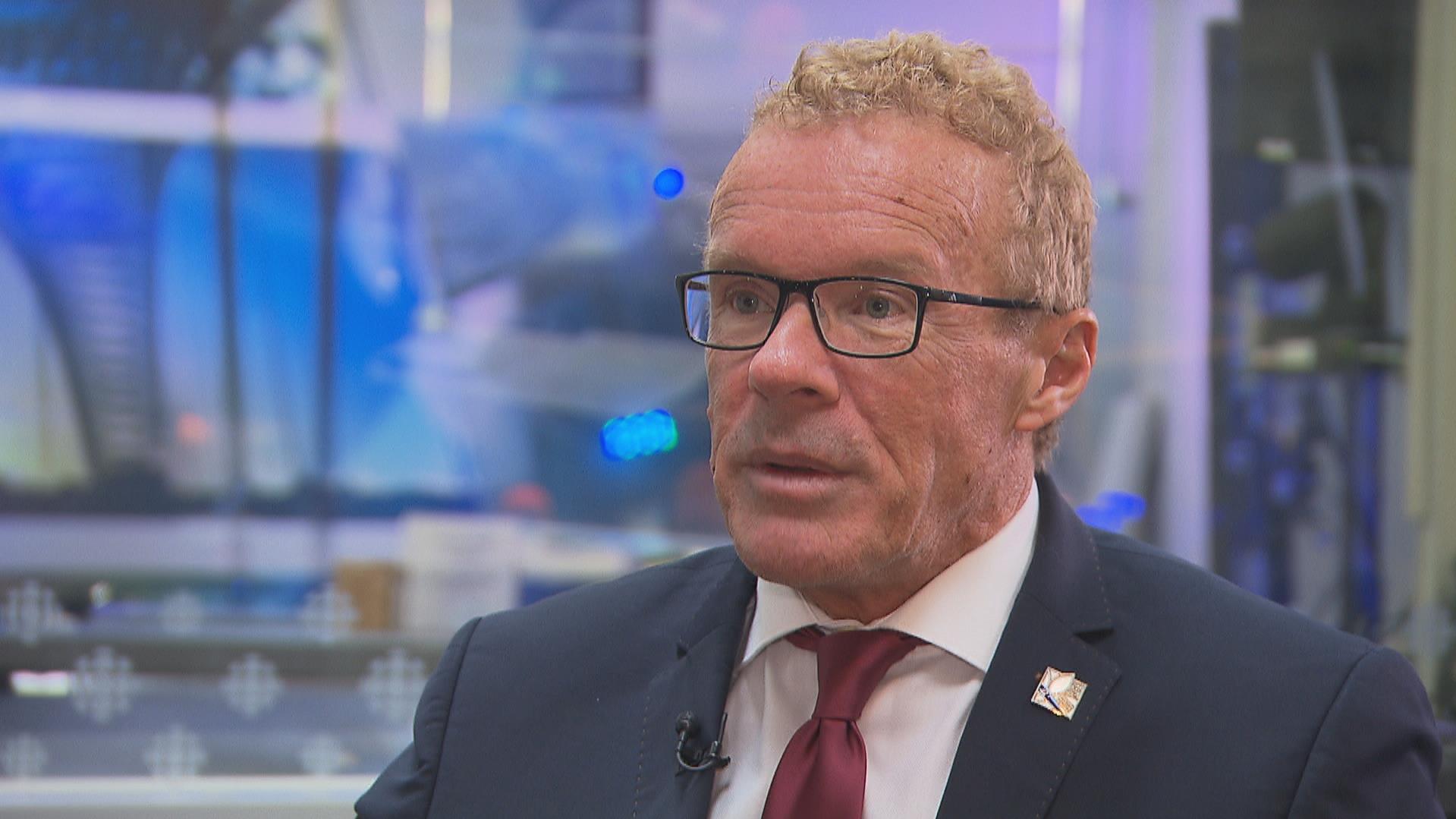 Projet de loi 51, nuances pour parents adoptants | OHdio | Radio-Canada