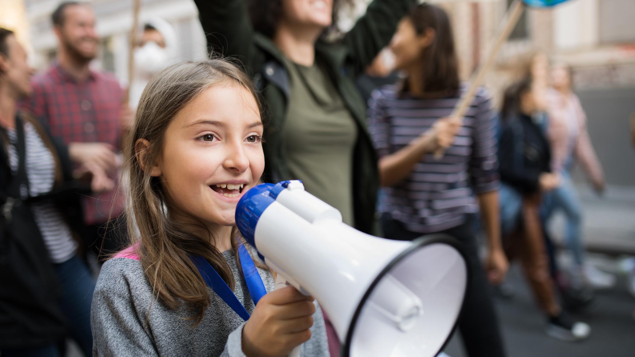 Réimaginer le monde et la politique grâce aux jeunes | OHdio | Radio-Canada