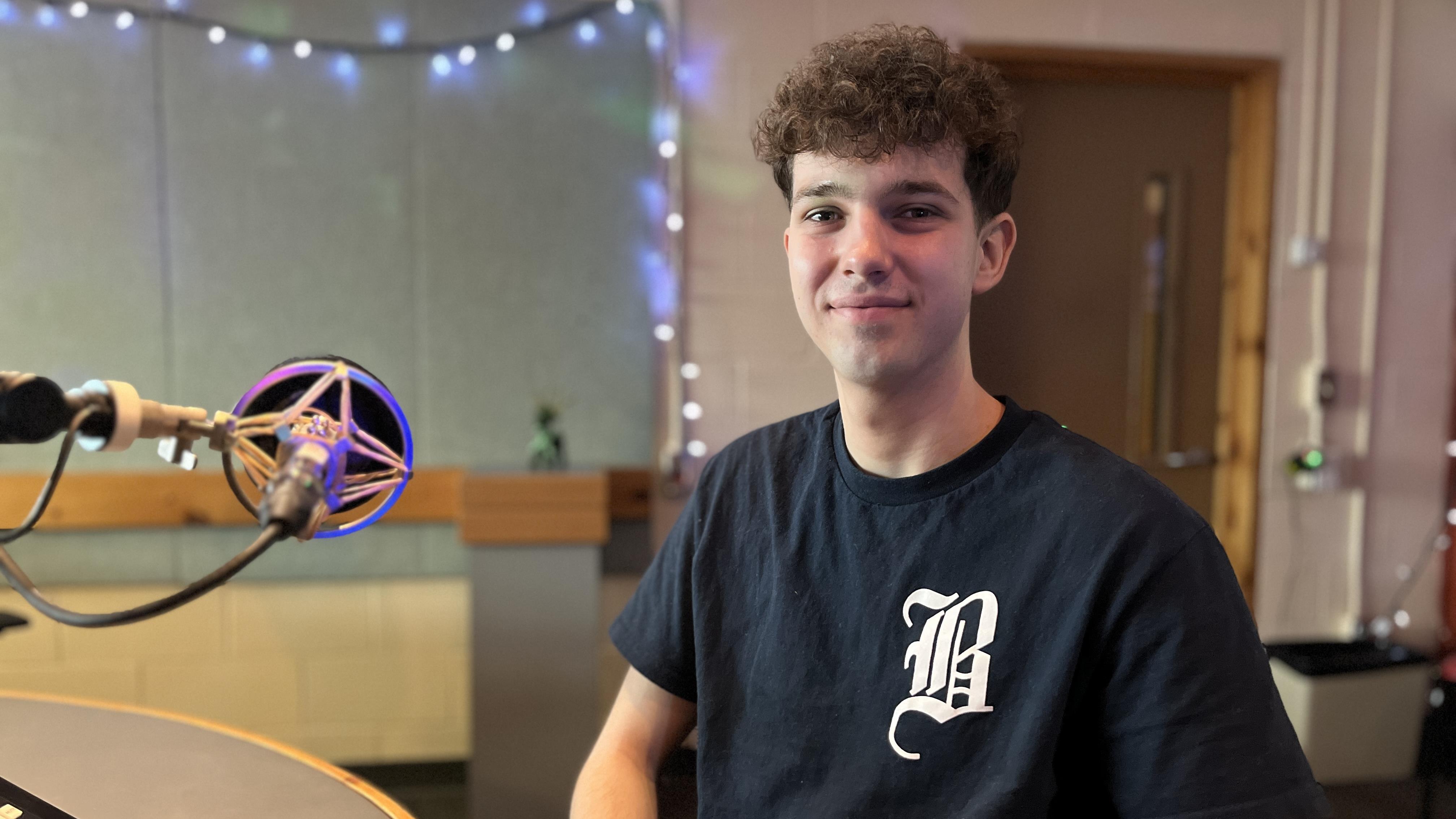 Justin Leyrolles-Bouchard : président du jeune jury | OHdio | Radio-Canada