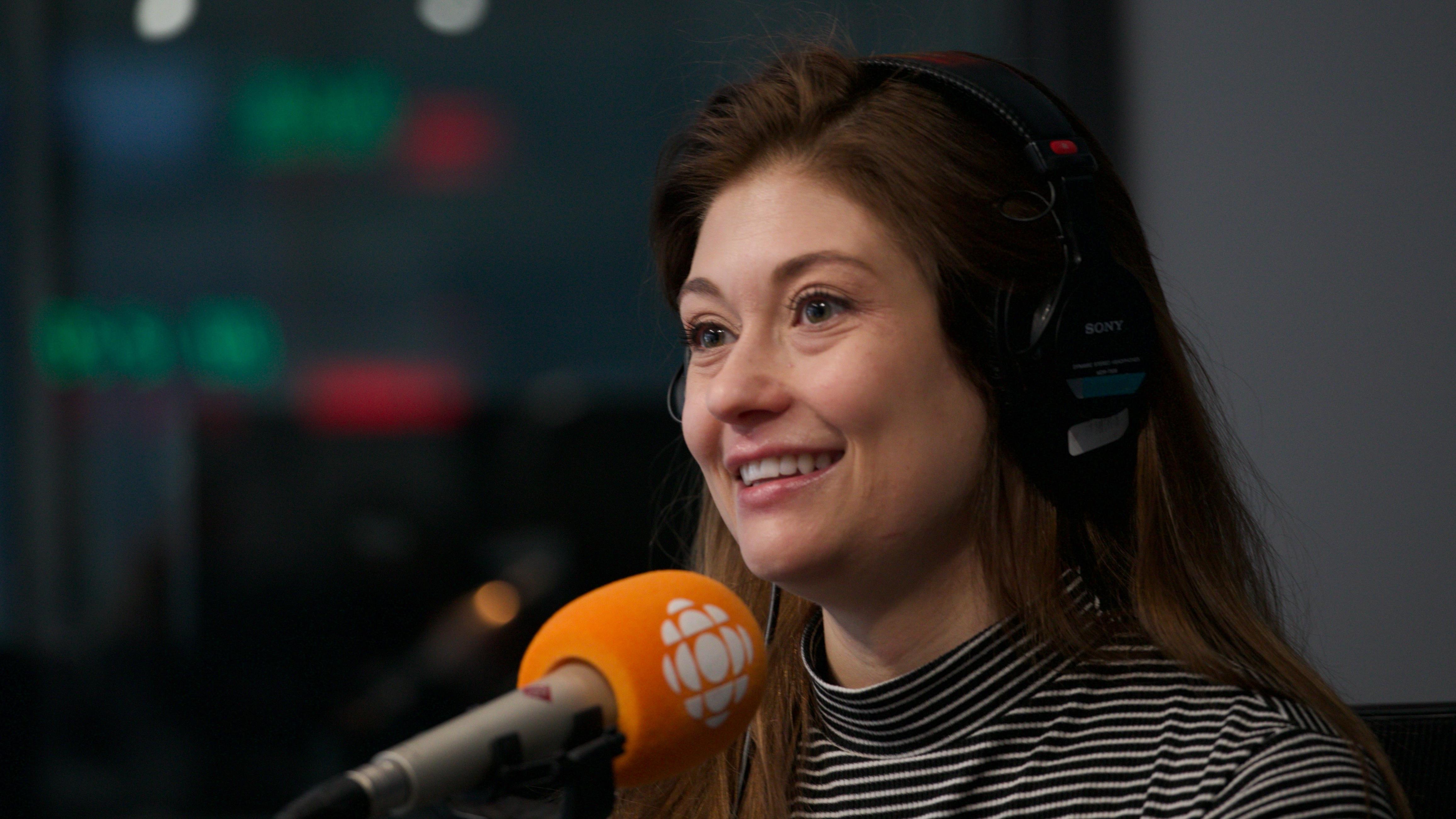 Katherine Levac poursuit sa tournée Velours | OHdio | Radio-Canada