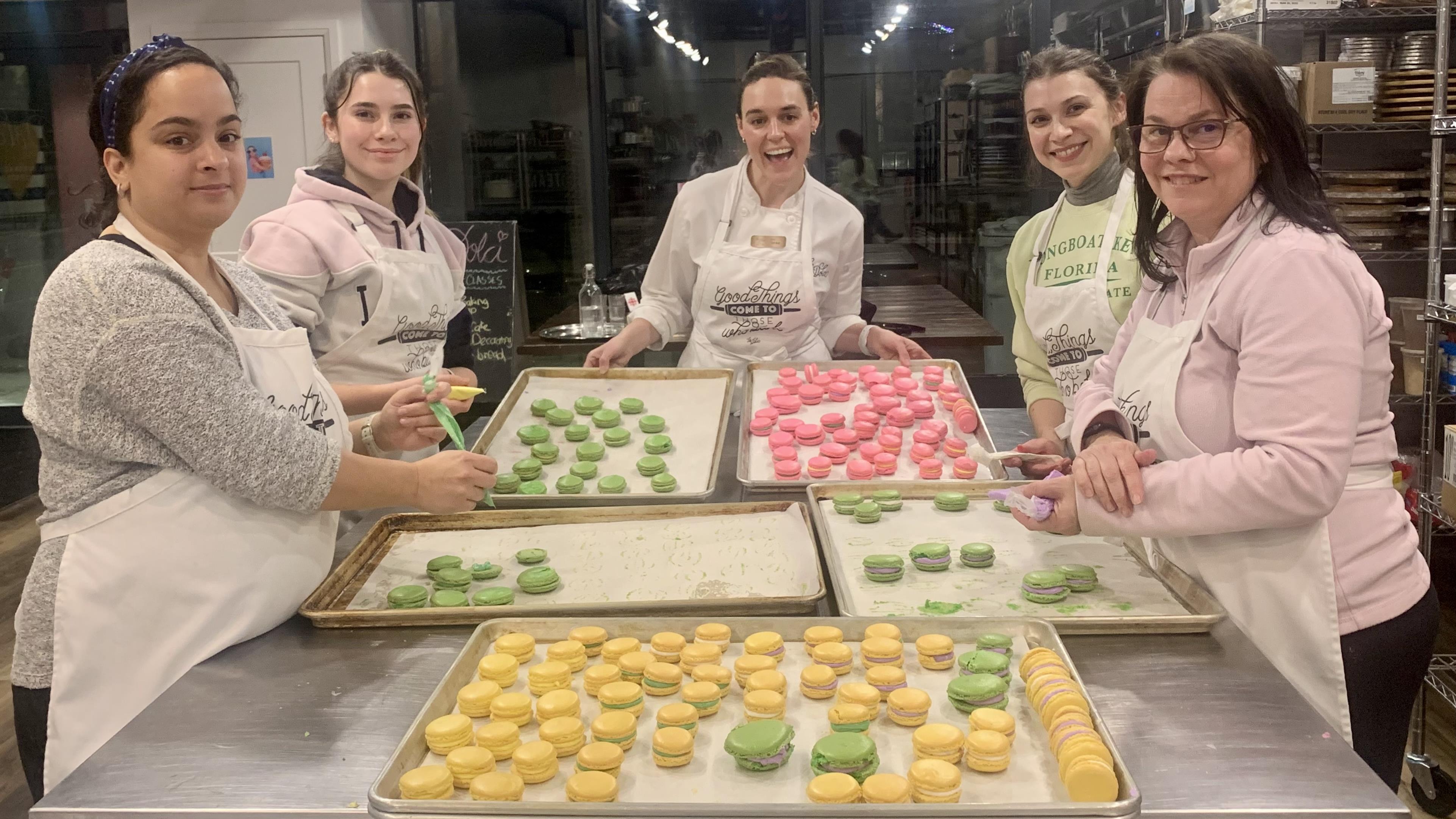Apprenez à cuisiner des macarons au studio Le Dolci | OHdio | Radio-Canada