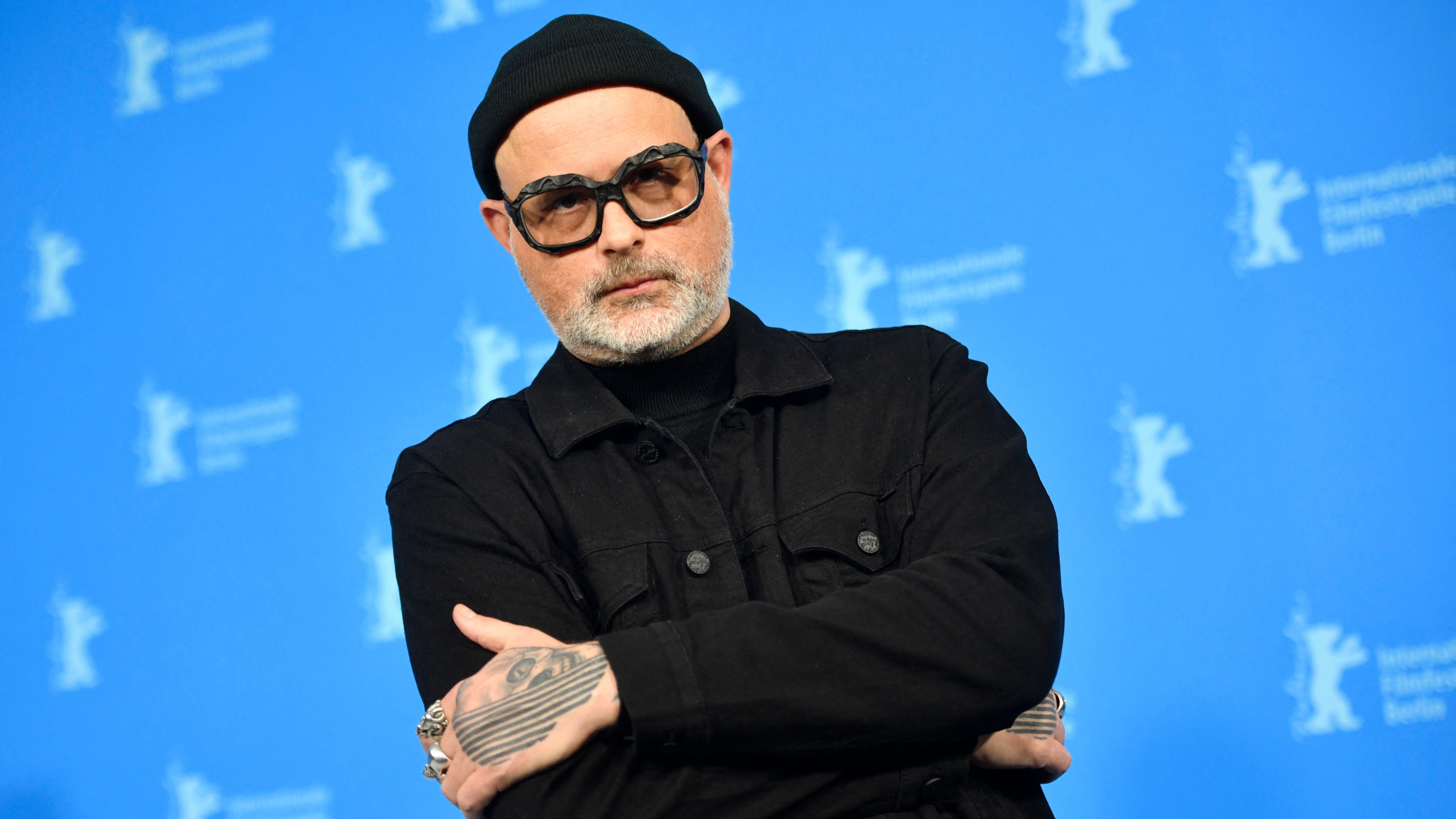 Denis Côté recevra un rein d’un pair du cinéma, son identité tenue ...