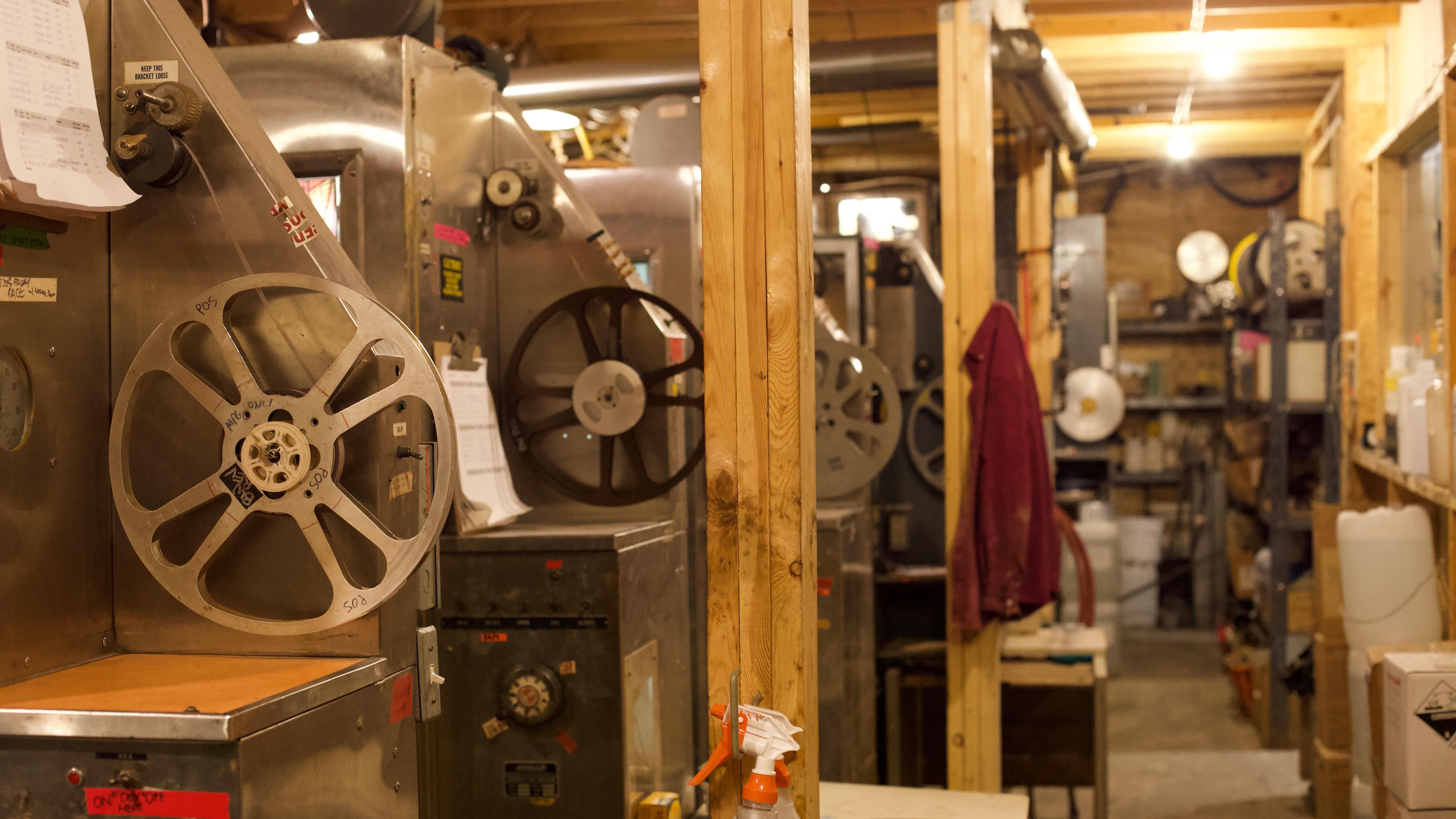 Culture : Niagara Custom Labs, le dernier labo de films à Toronto ...