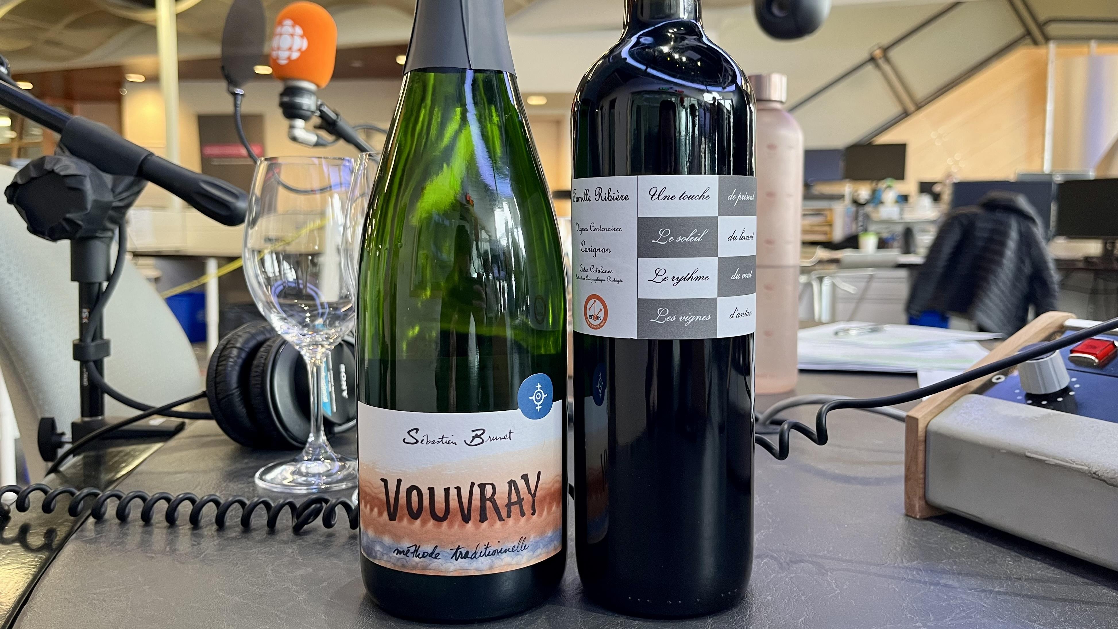 Un mousseux nature et un vin rouge bio à découvrir | OHdio | Radio-Canada