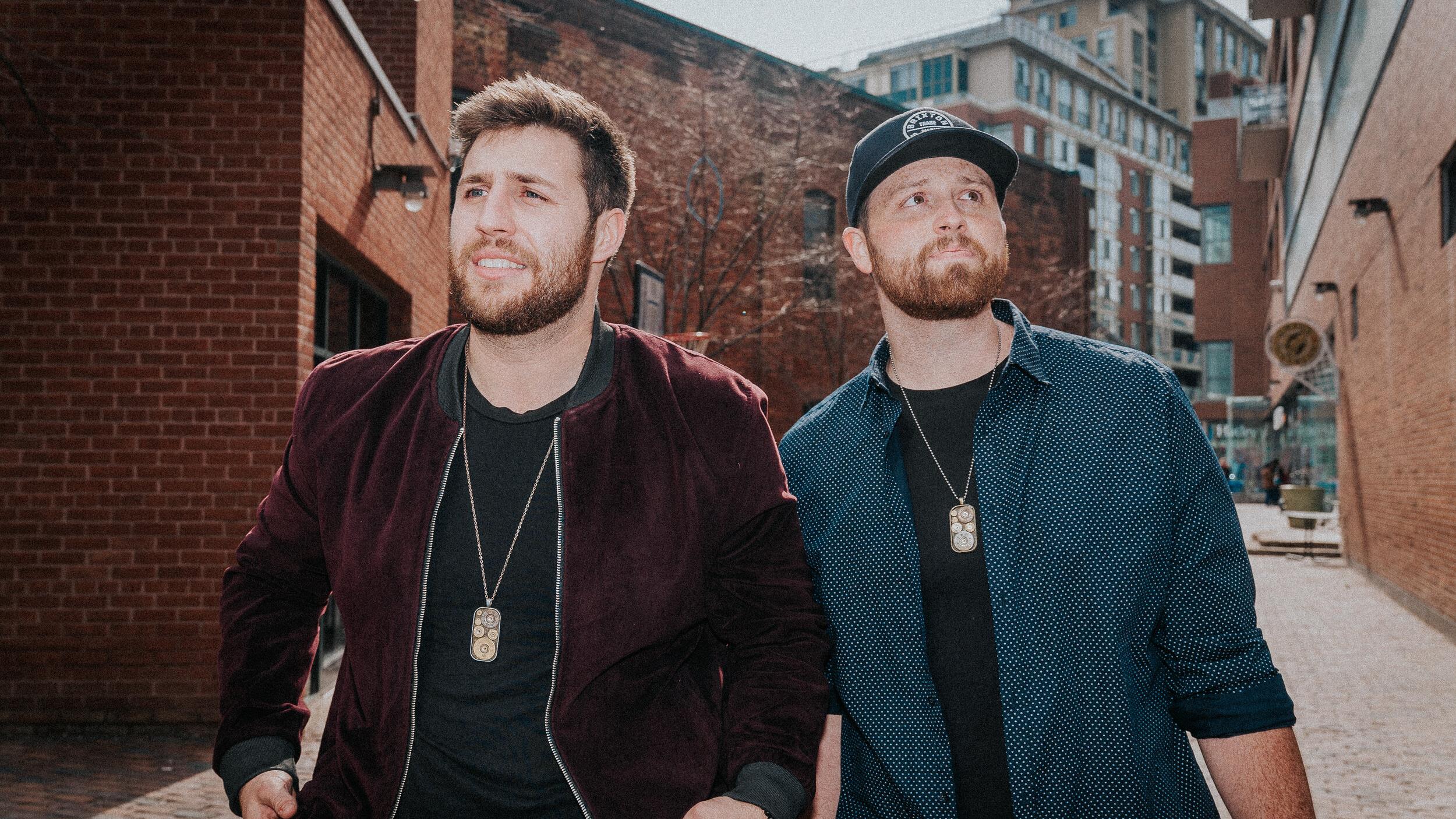 La grande minutie musicale d’Aidan Johnson-Bujold, du duo Buck Twenty ...