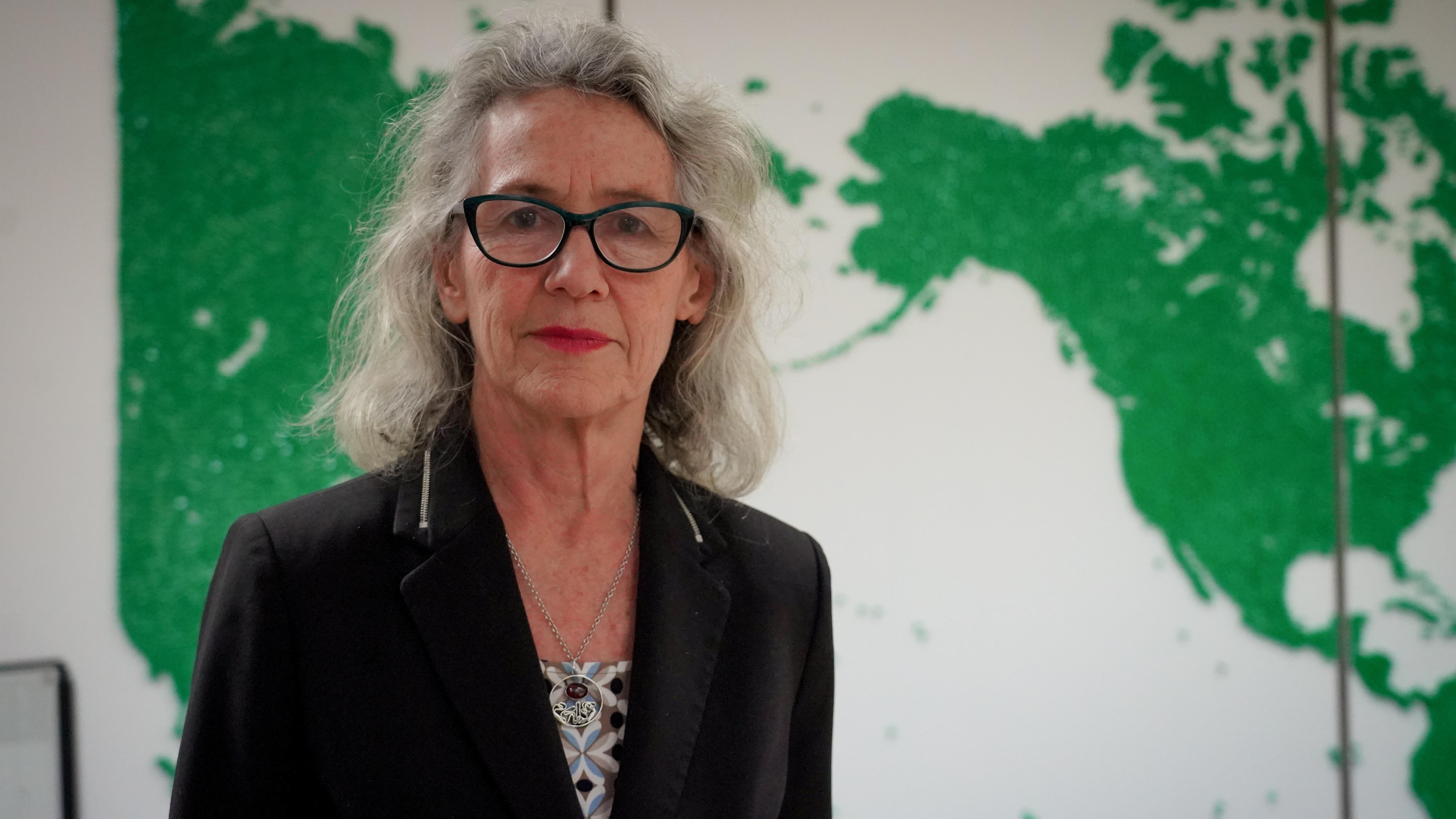 La ministre des Pêches et des Océans Joyce Murray en visite dans la ...