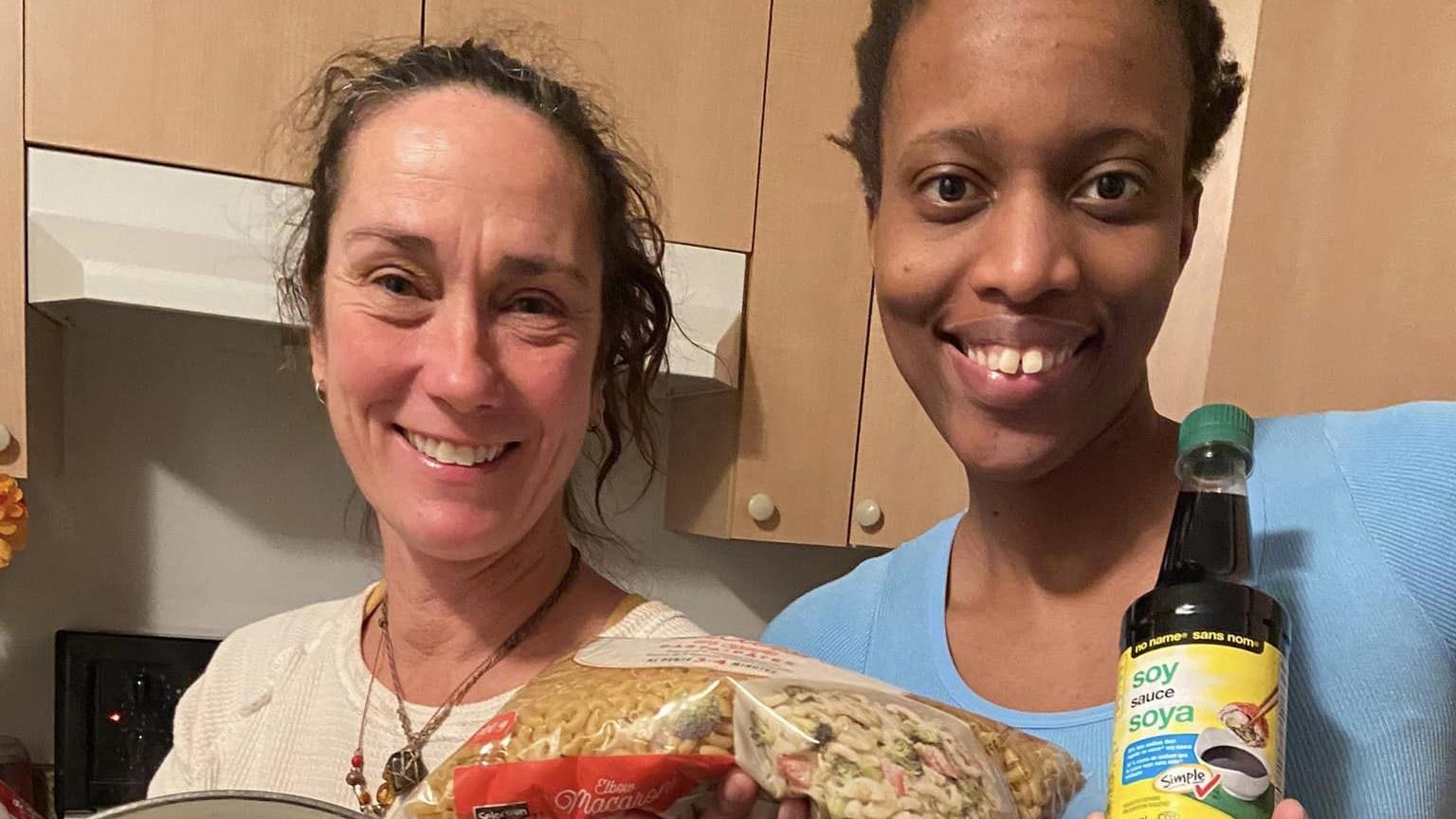 Une Rwandaise apprend à cuisiner à la québécoise | OHdio | Radio-Canada