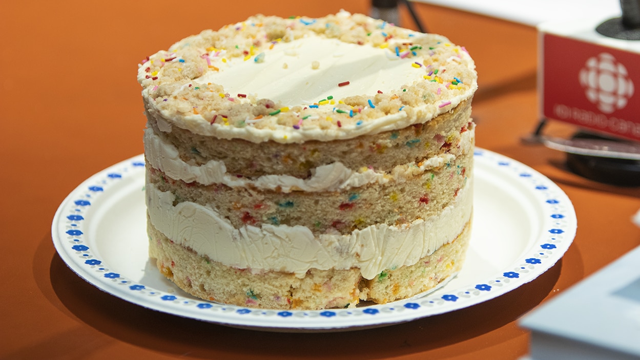 Tout sur le cake, ce cousin méconnu du gâteau | OHdio | Radio-Canada