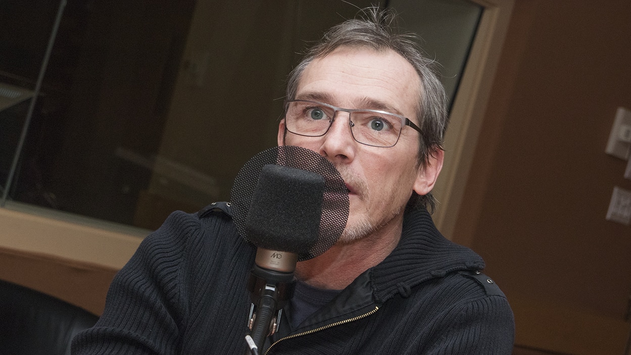 La France, lieu de passage obligatoire pour Louis Bélanger | OHdio ...