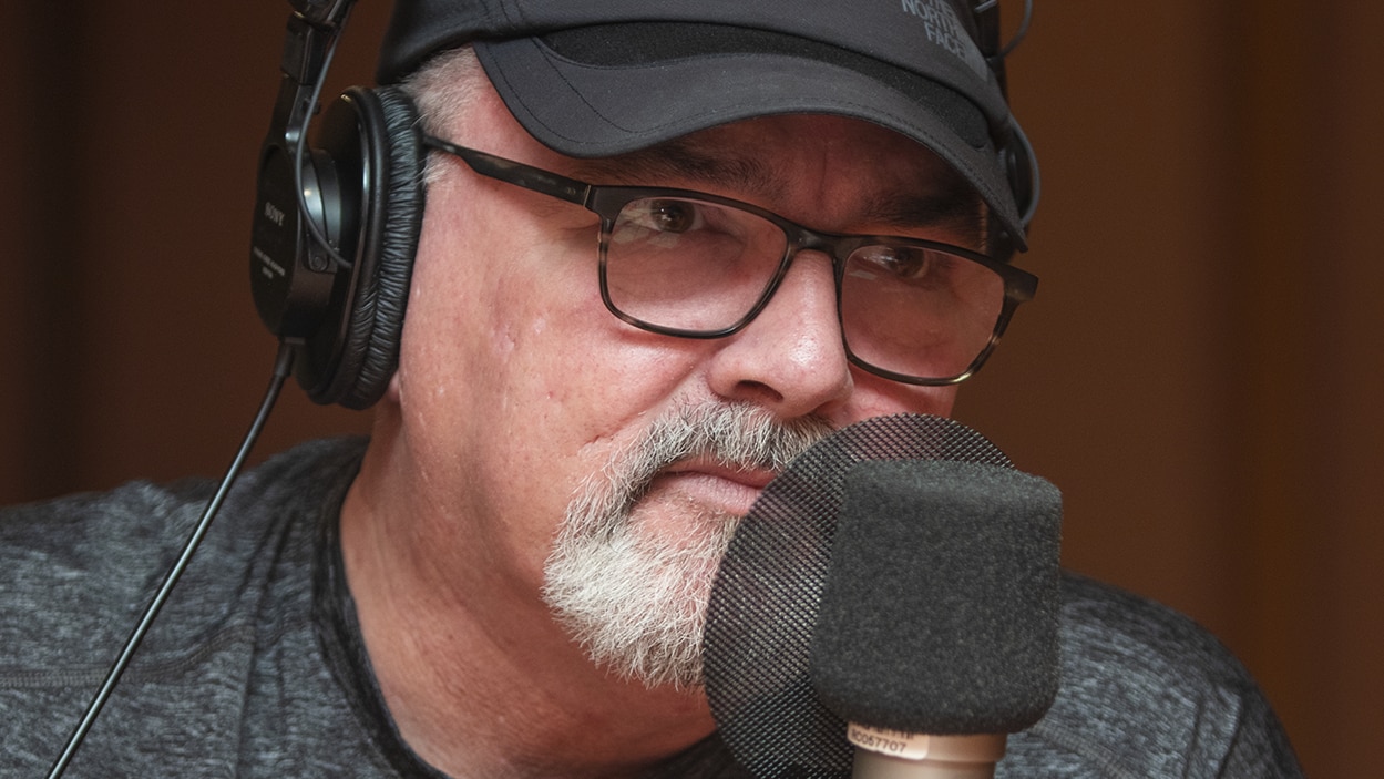 Gildor Roy : la comédie et le country, une affaire d’émotion | OHdio ...