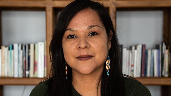 L'autrice Naomi Fontaine reçoit un prix Bibliothèque et archives Canada ...