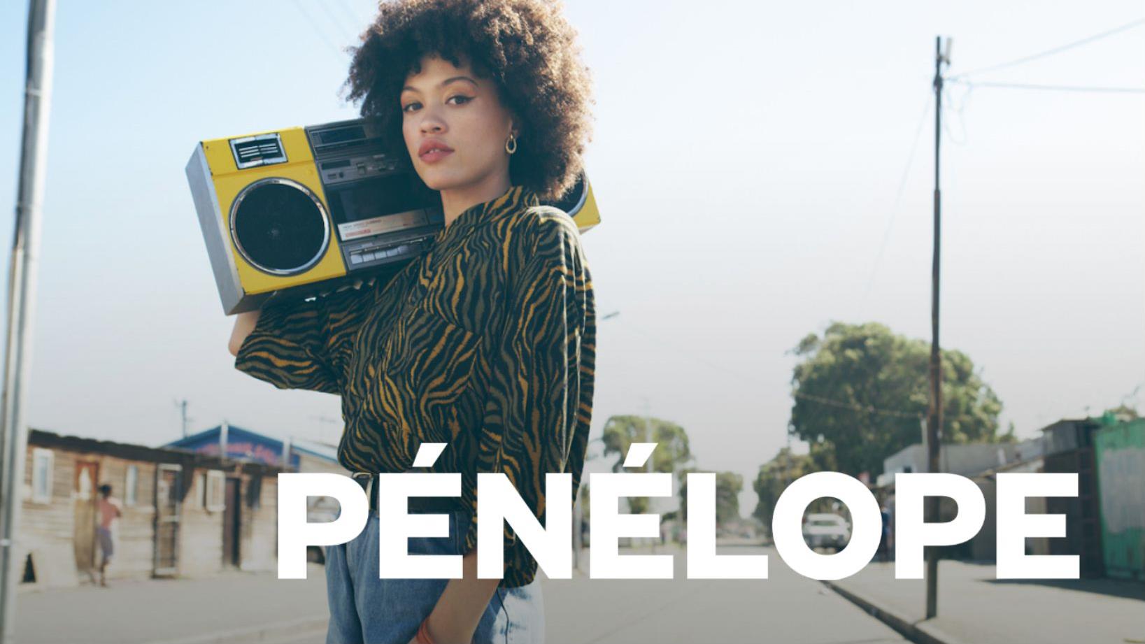 La radiocassette, symbole de la culture urbaine des années 1980 | OHdio ...