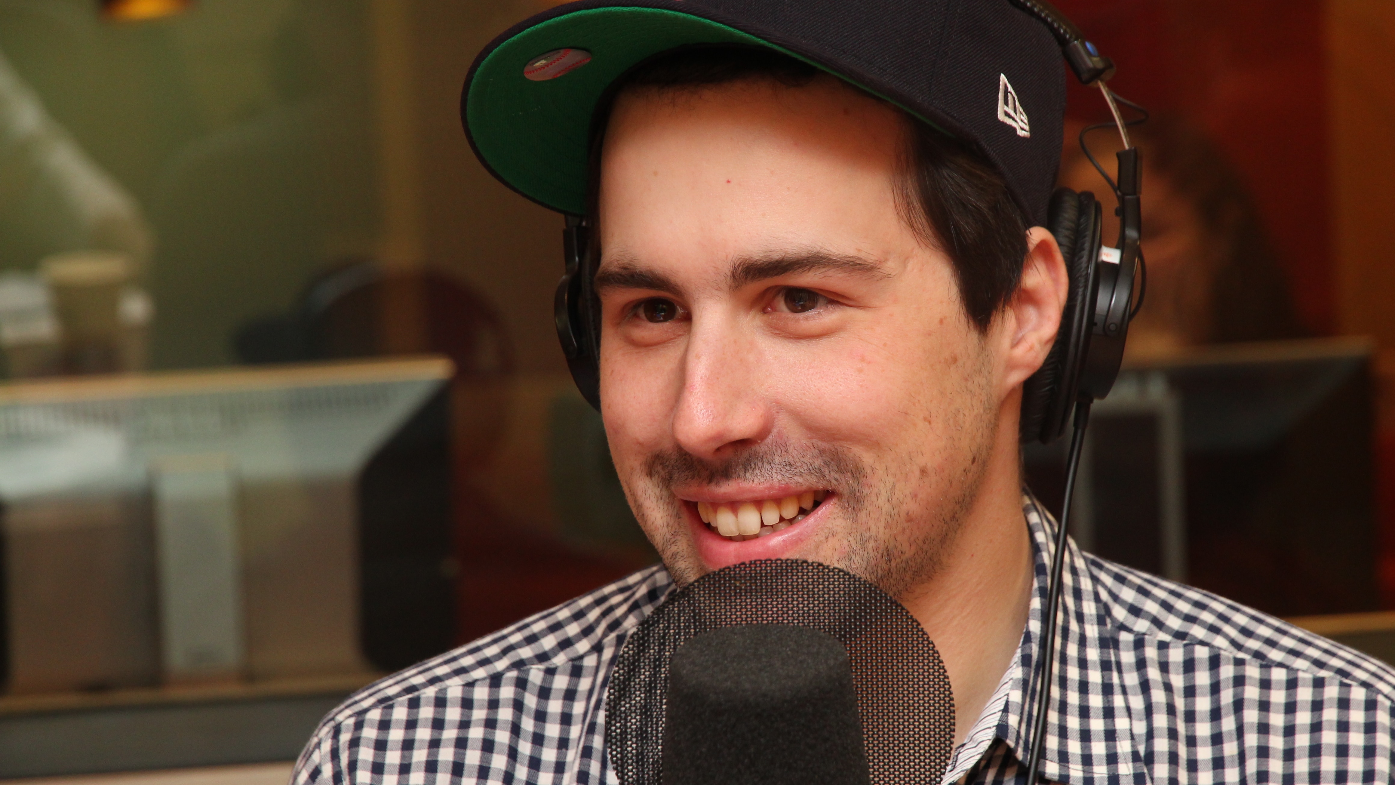 Philippe-Audrey Larrue-St-Jacques : comédien, humoriste, chroniqueur et ...