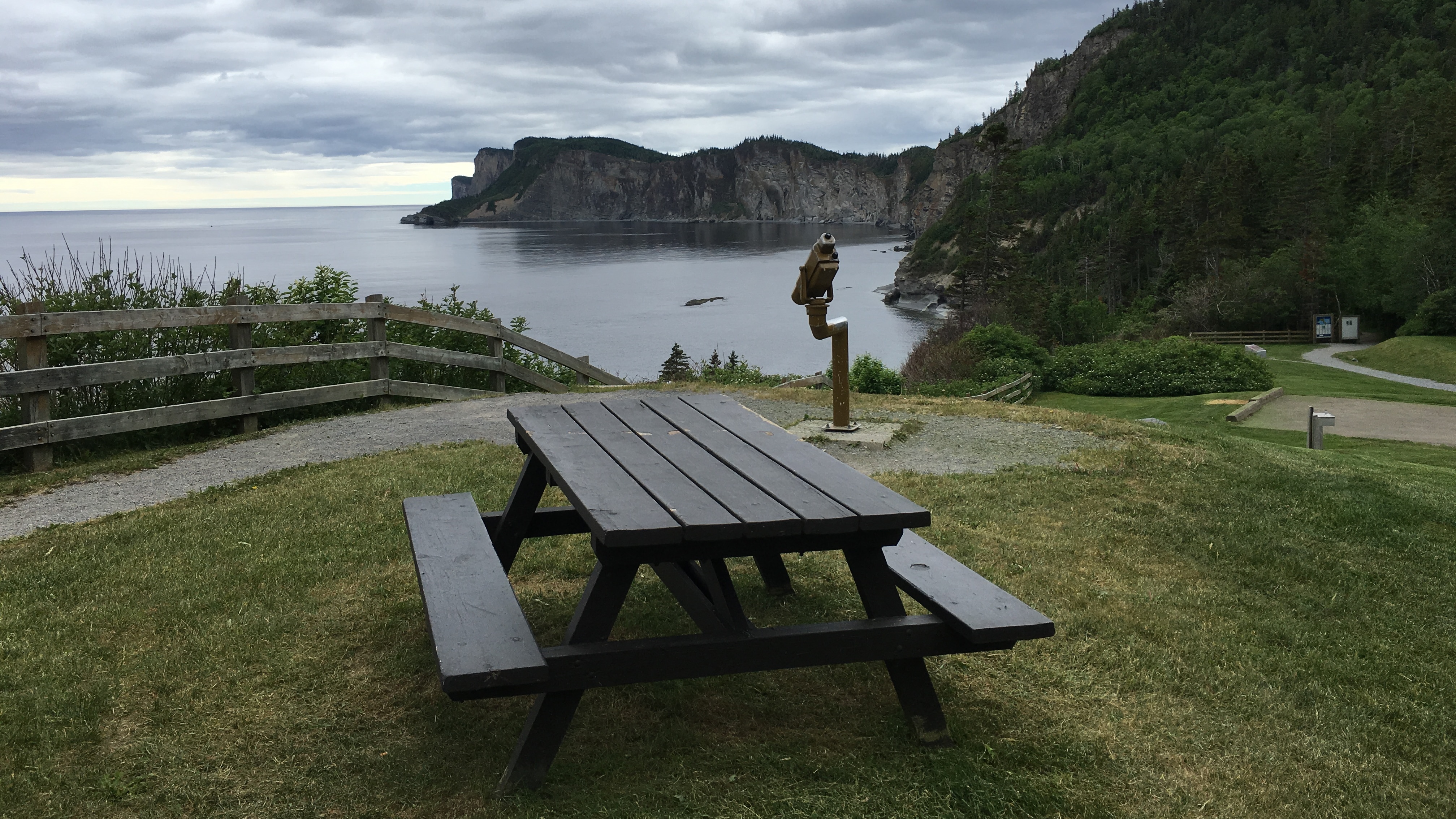 Isabelle Larose visite le parc national Forillon | OHdio | Radio-Canada