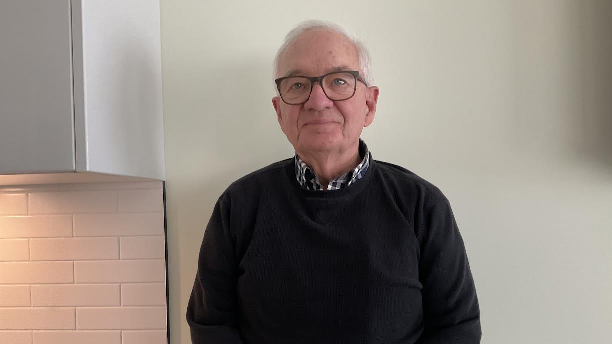 Pat Connelley est passionné par la transmission du français en ...