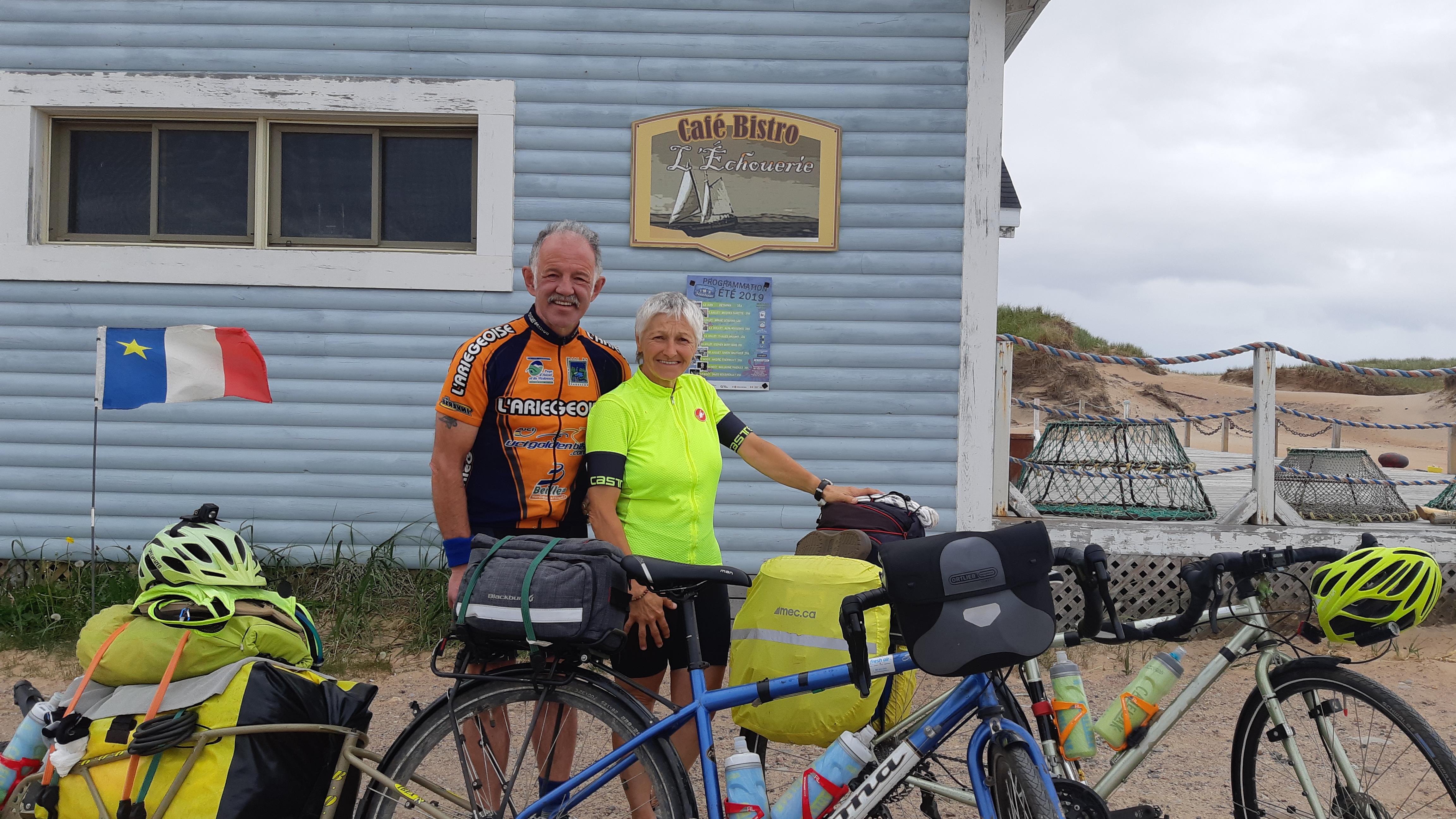 Un périple touristique à vélo sur la Basse Côte-Nord | OHdio | Radio-Canada