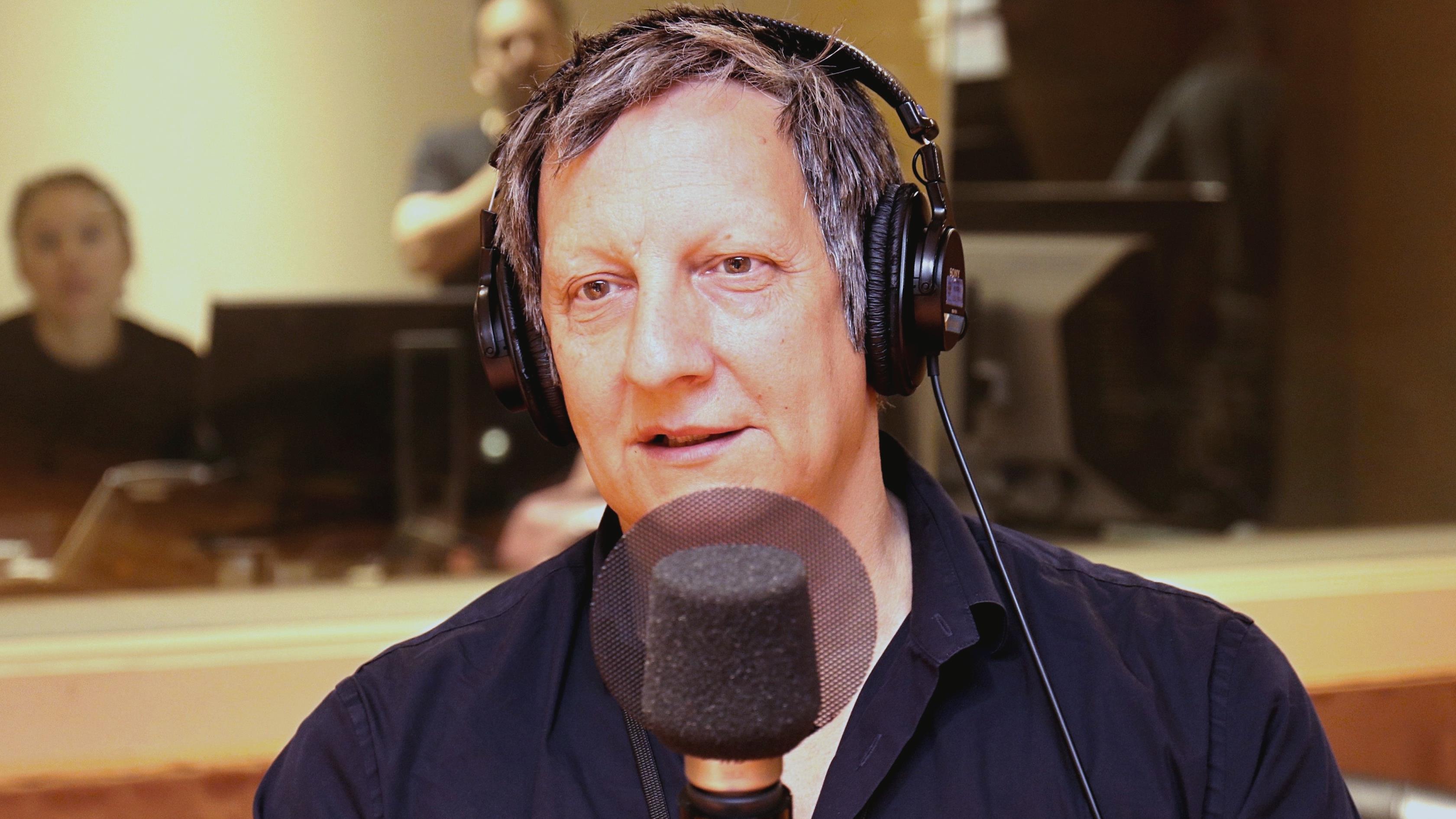 Cours 101 sur les anglicismes avec Robert Lepage | OHdio | Radio-Canada