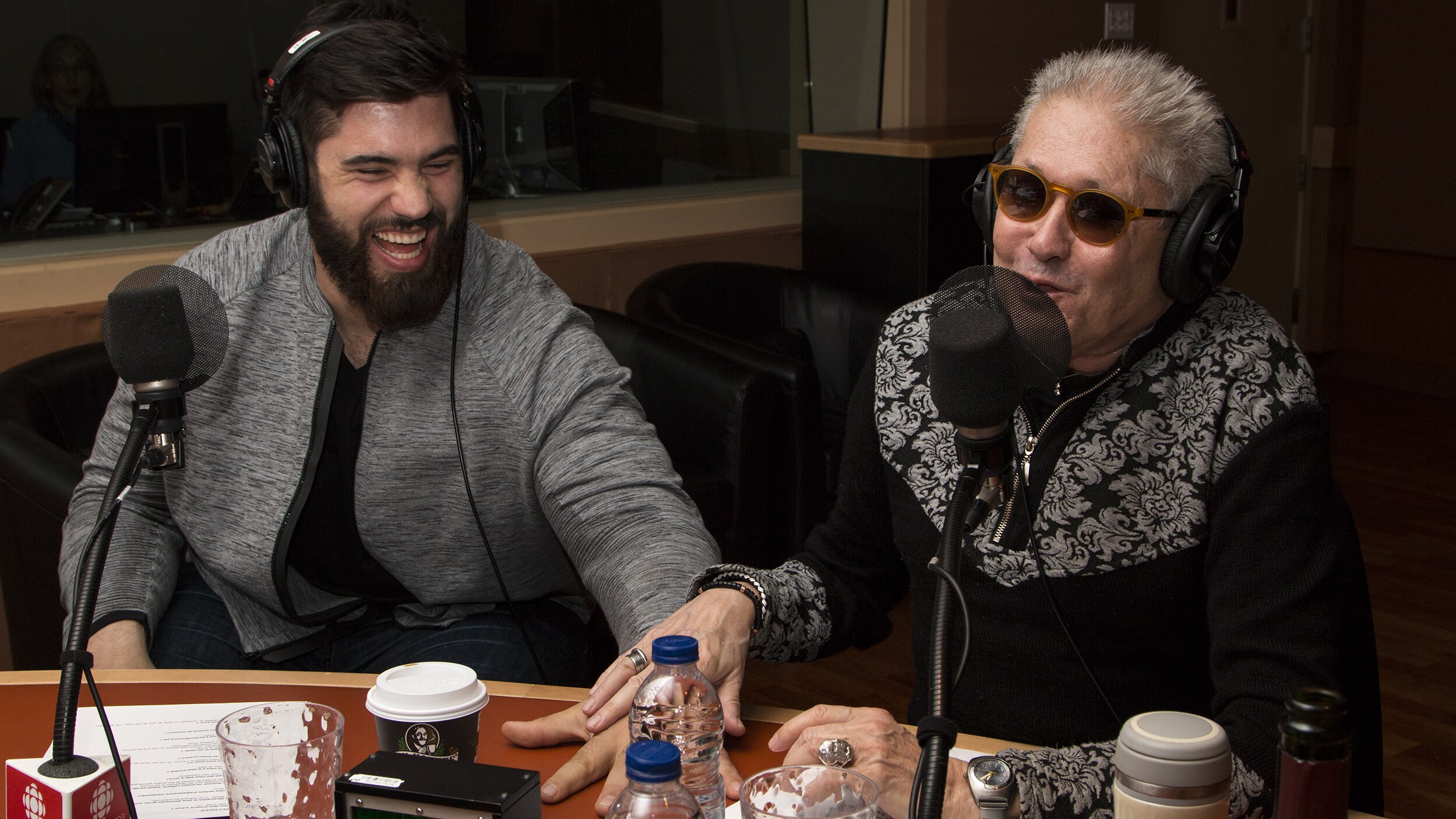 Jean-Paul Daoust rend hommage à la poésie de Geneviève Morin | OHdio ...