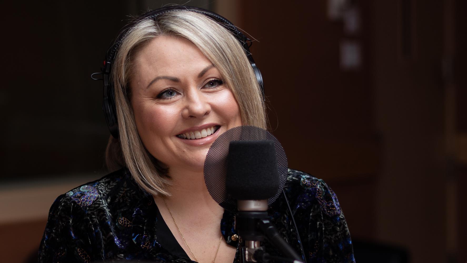 Mitsou, la touche-à-tout passionnée de lecture | OHdio | Radio-Canada