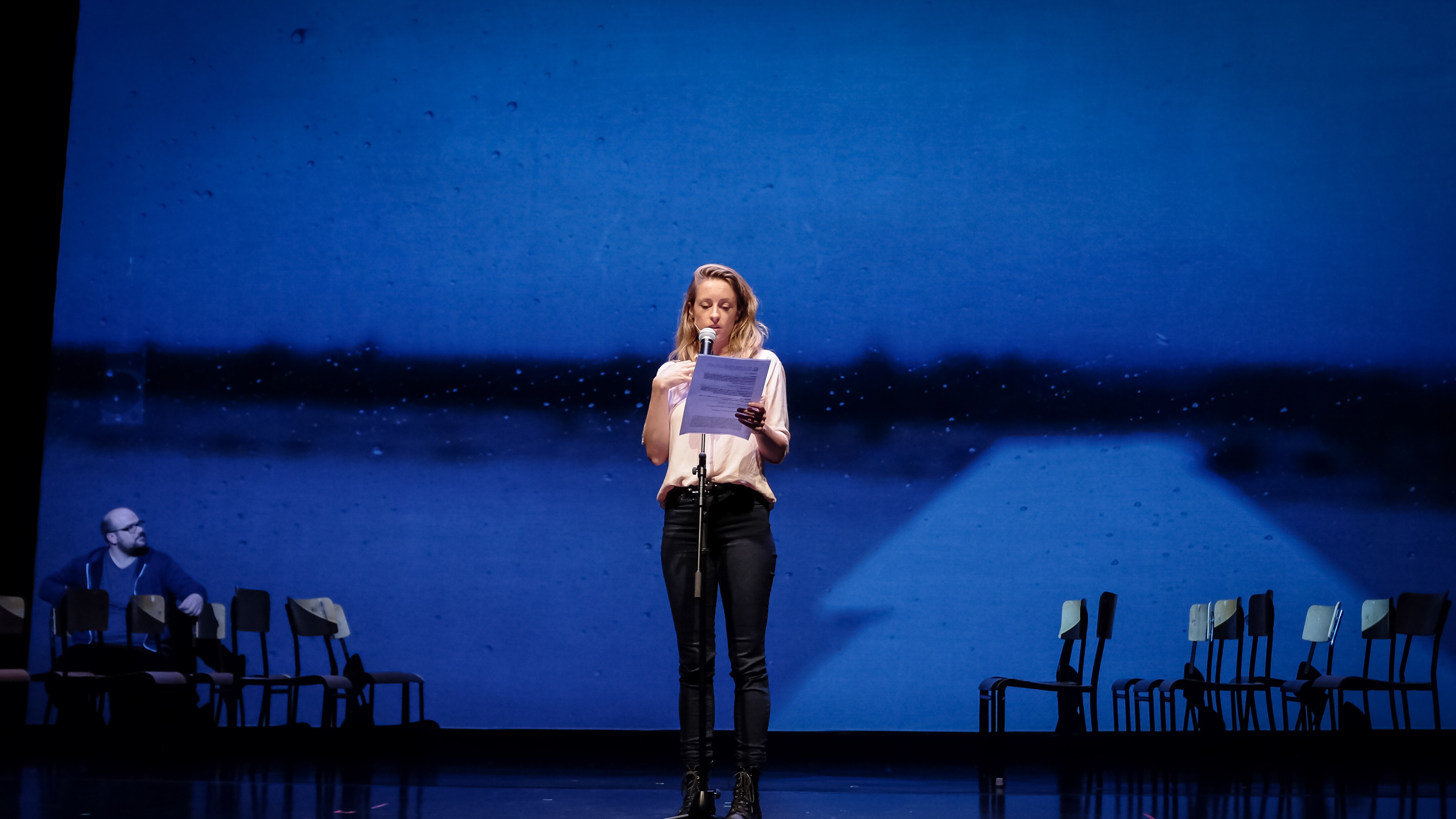 Critique de la pièce J’aime Hydro de Madeleine Ross | OHdio | Radio-Canada