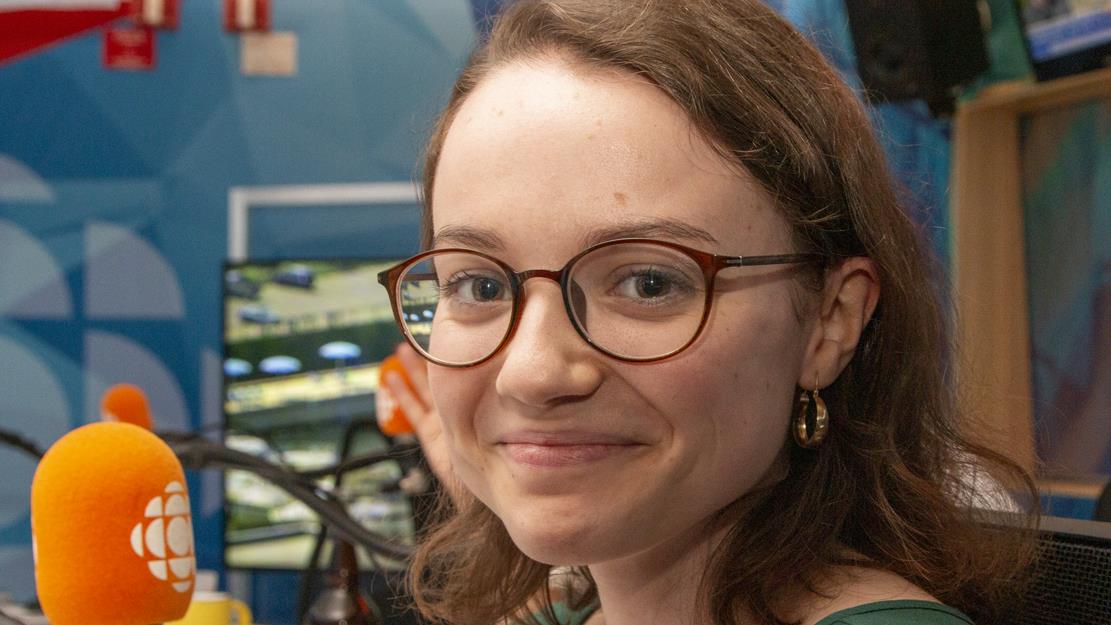 Romane Denis : un été à jouer dans Mamma Mia! | OHdio | Radio-Canada