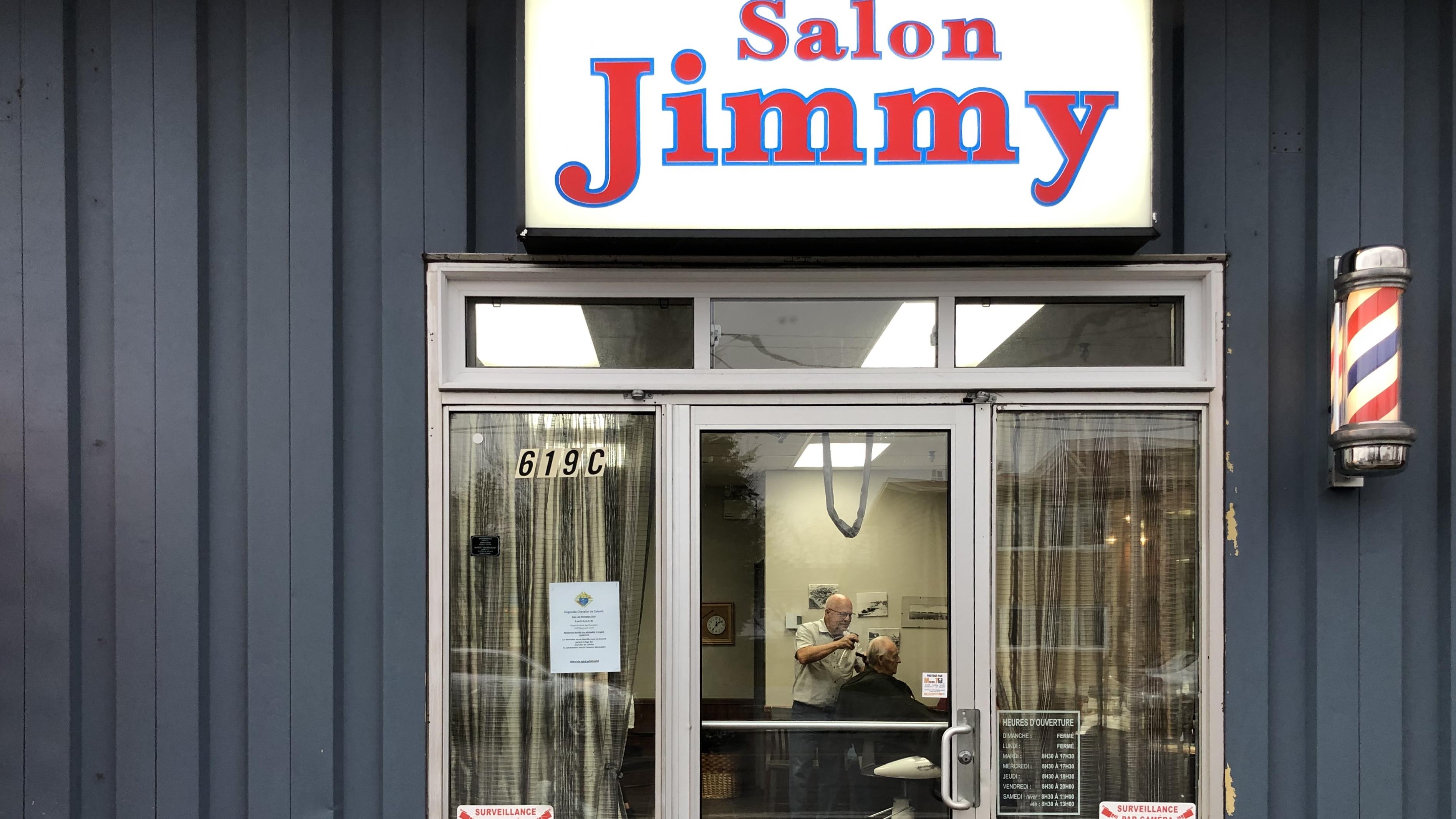 James Lynch, barbier depuis 60 ans à Sept-Îles