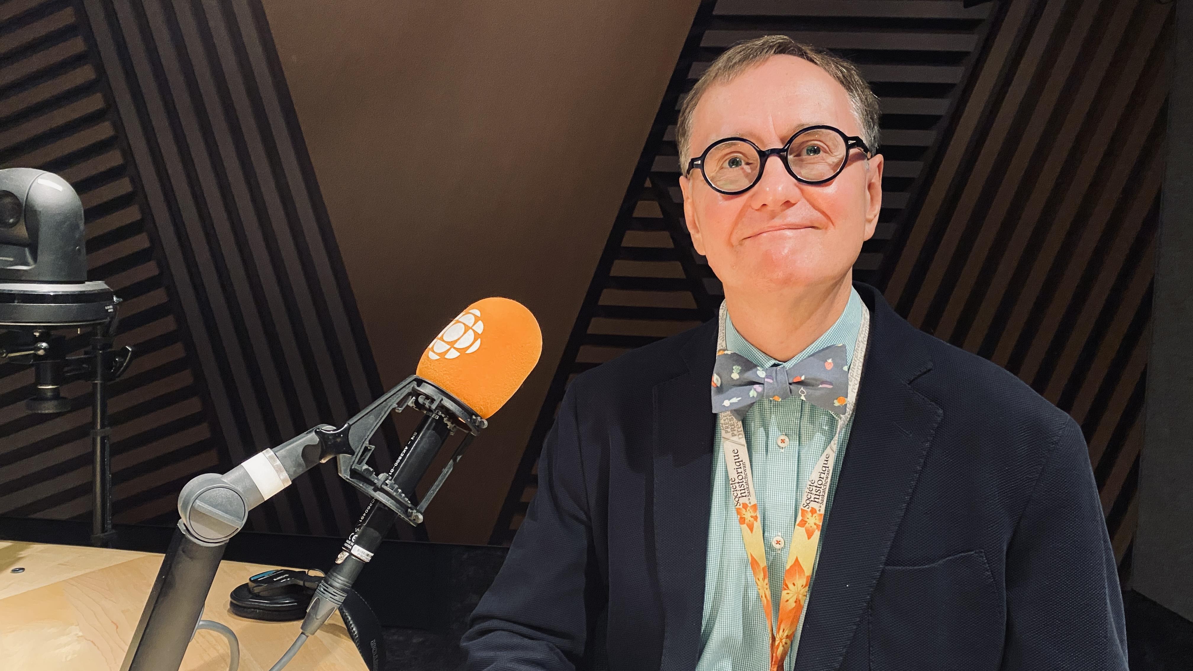 Timothy Long revient sur 35 ans de carrière au Musée d’art Mackenzie ...