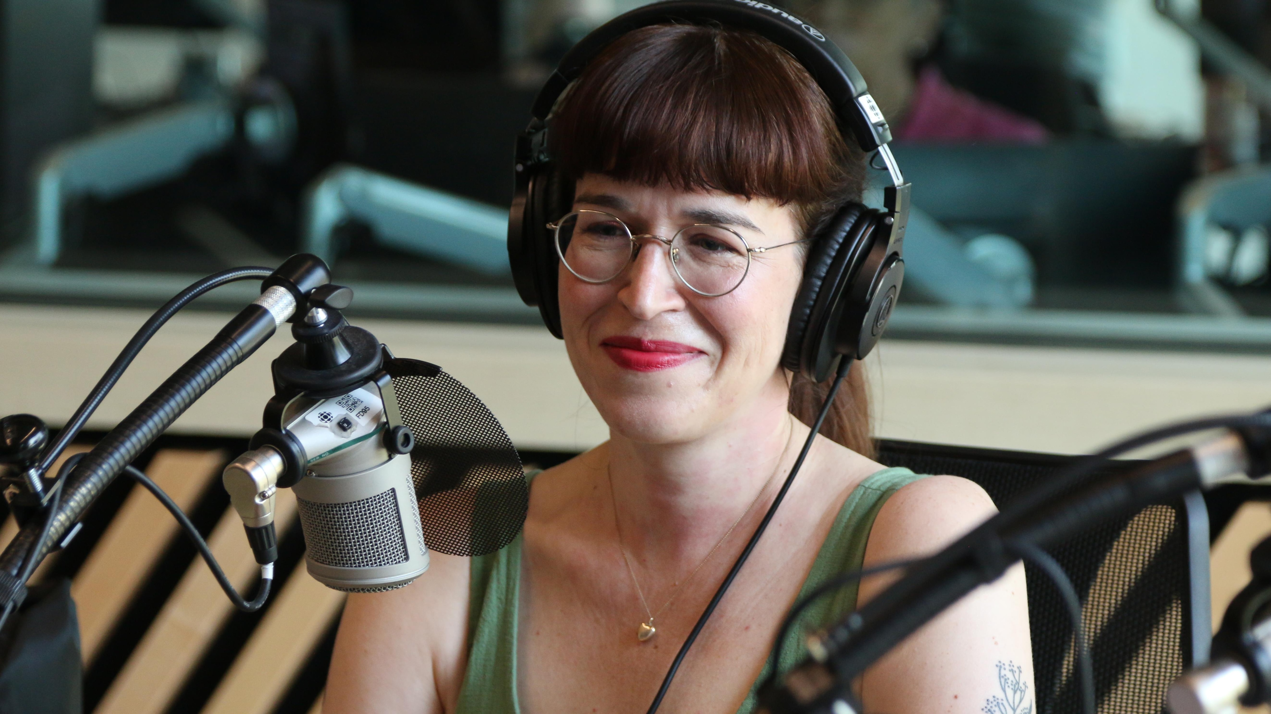 Devenir un scandale tranquille, selon Catherine Ethier | OHdio | Radio ...