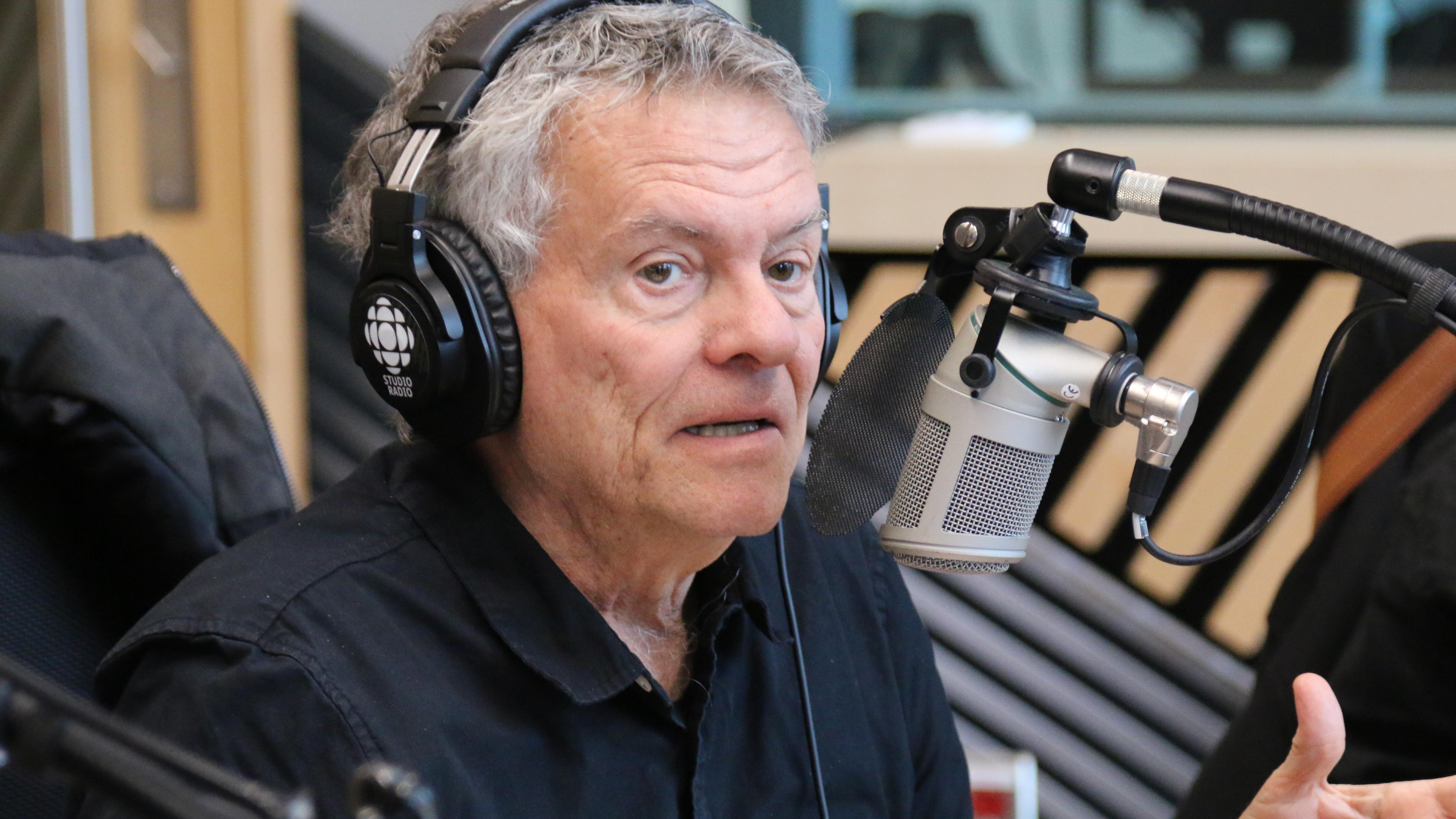 Paul Houde nous dit pourquoi la suite d'E.T., l'extraterrestre n'a ...