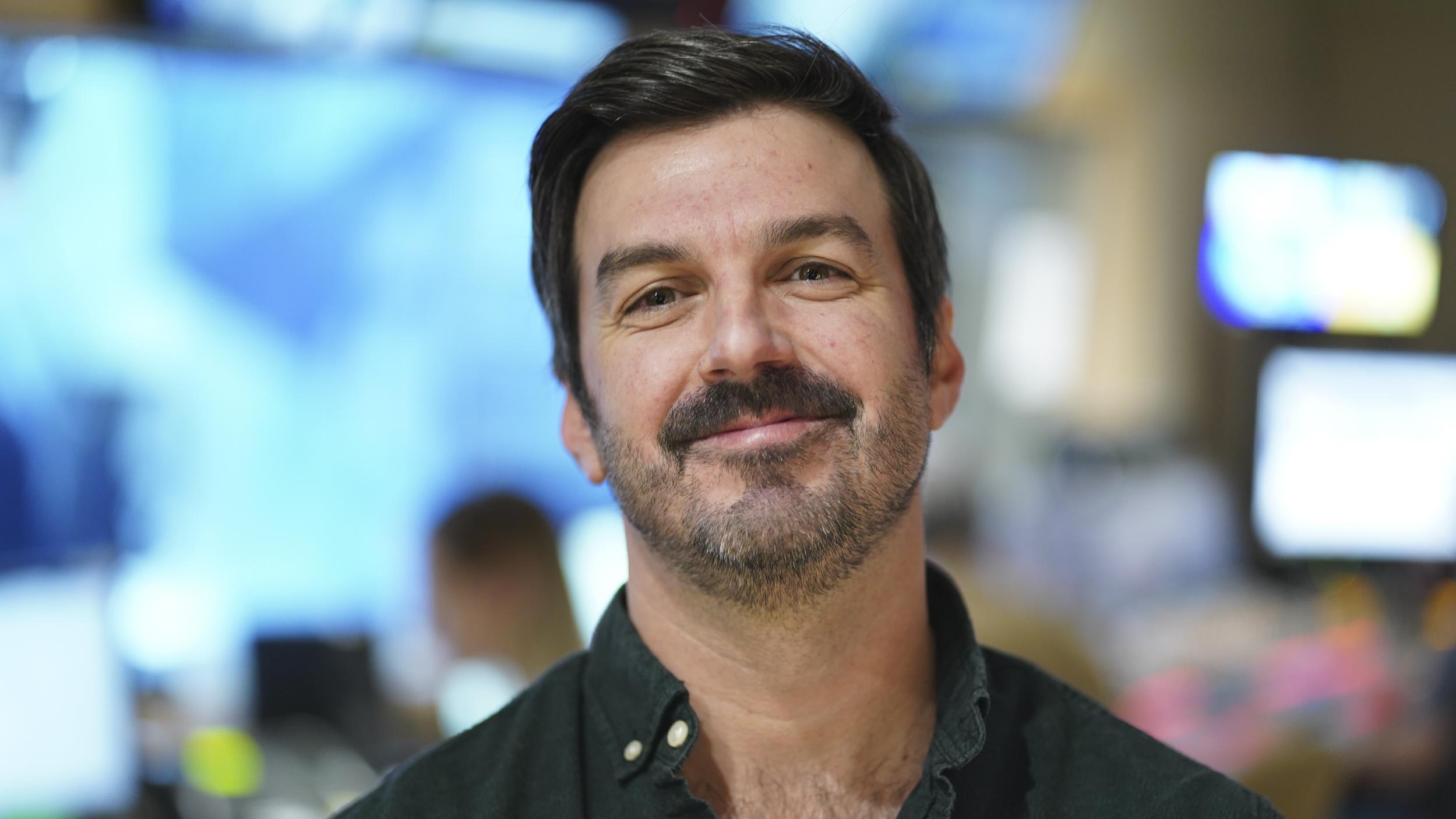 "Une chanson à l'école" avec Damien Robitaille | OHdio | Radio-Canada